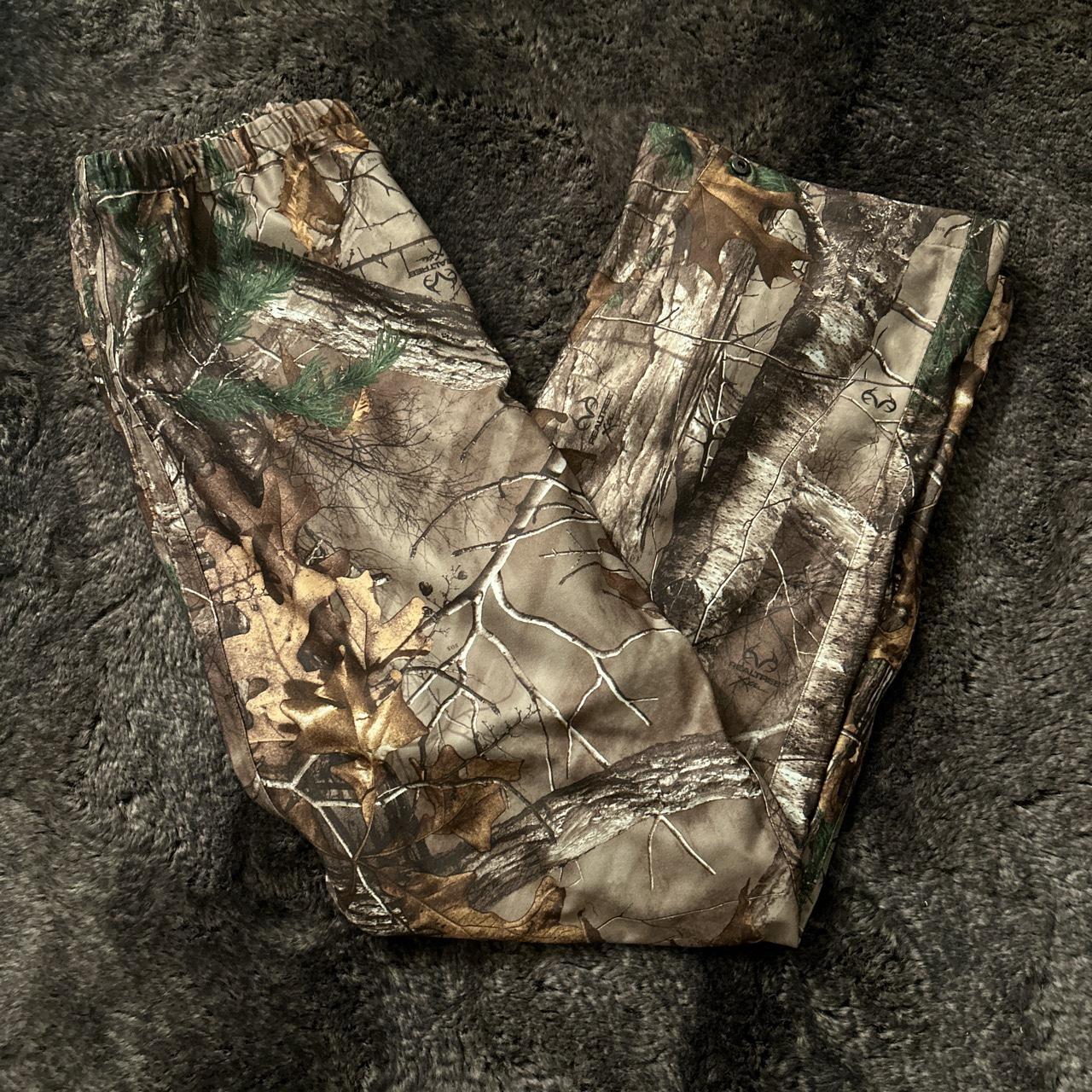 Realtree+Redhead Pants 10/10 condition Size 30-32 or... - Depop