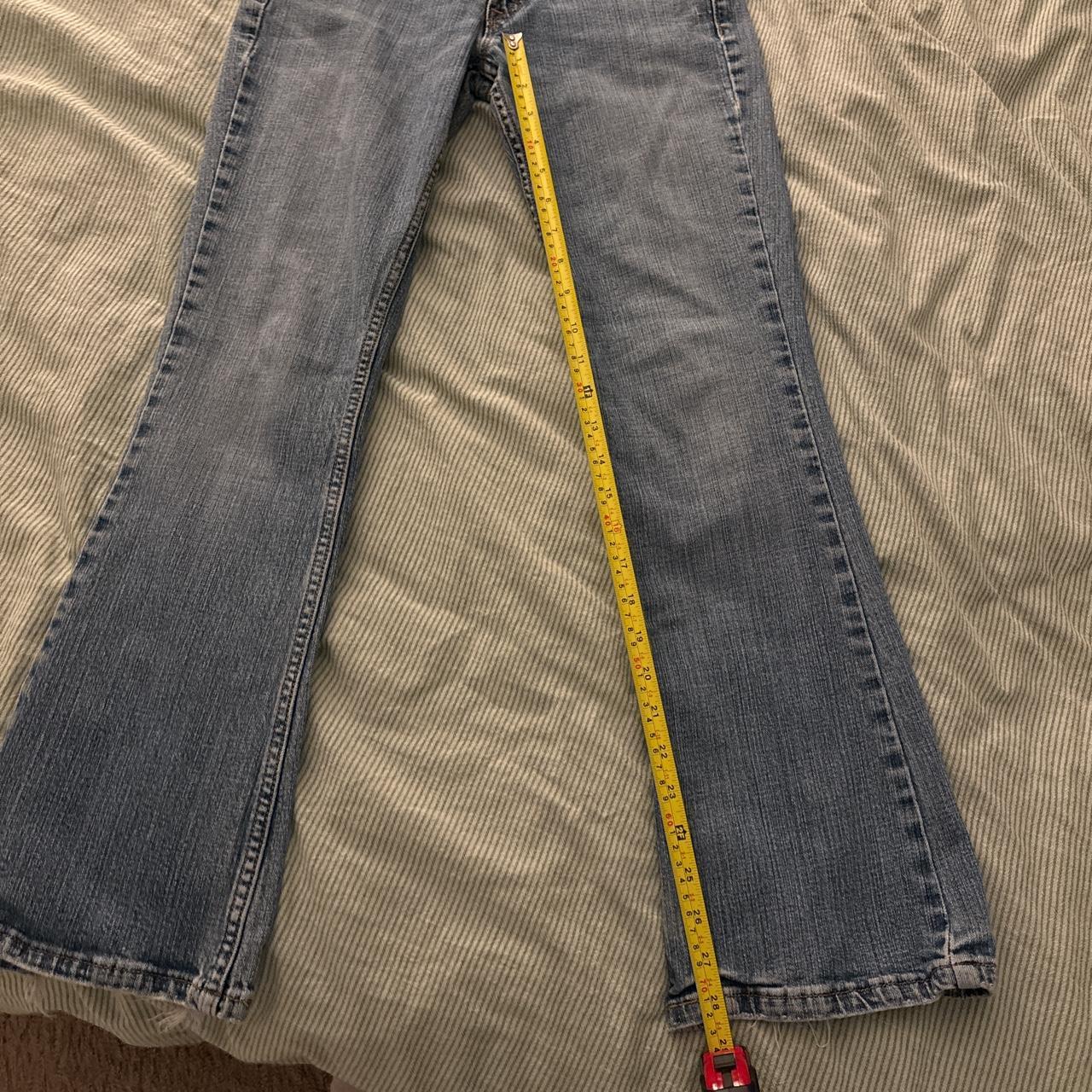 Levi's Low Rise Jeans. 28" inseam. 8" rise. - Depop
