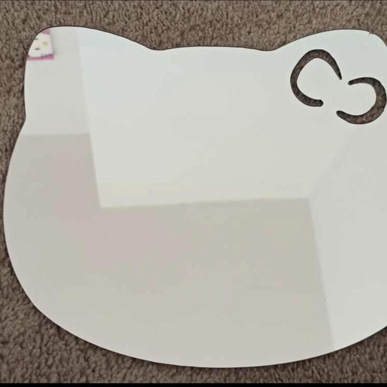 Hello kitty mirror 😊💕 #hellokitty #mirror #cute - Depop