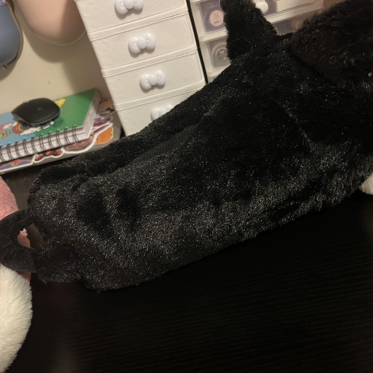 My melody and Kuromi Hot Topic slippers!! Original... - Depop