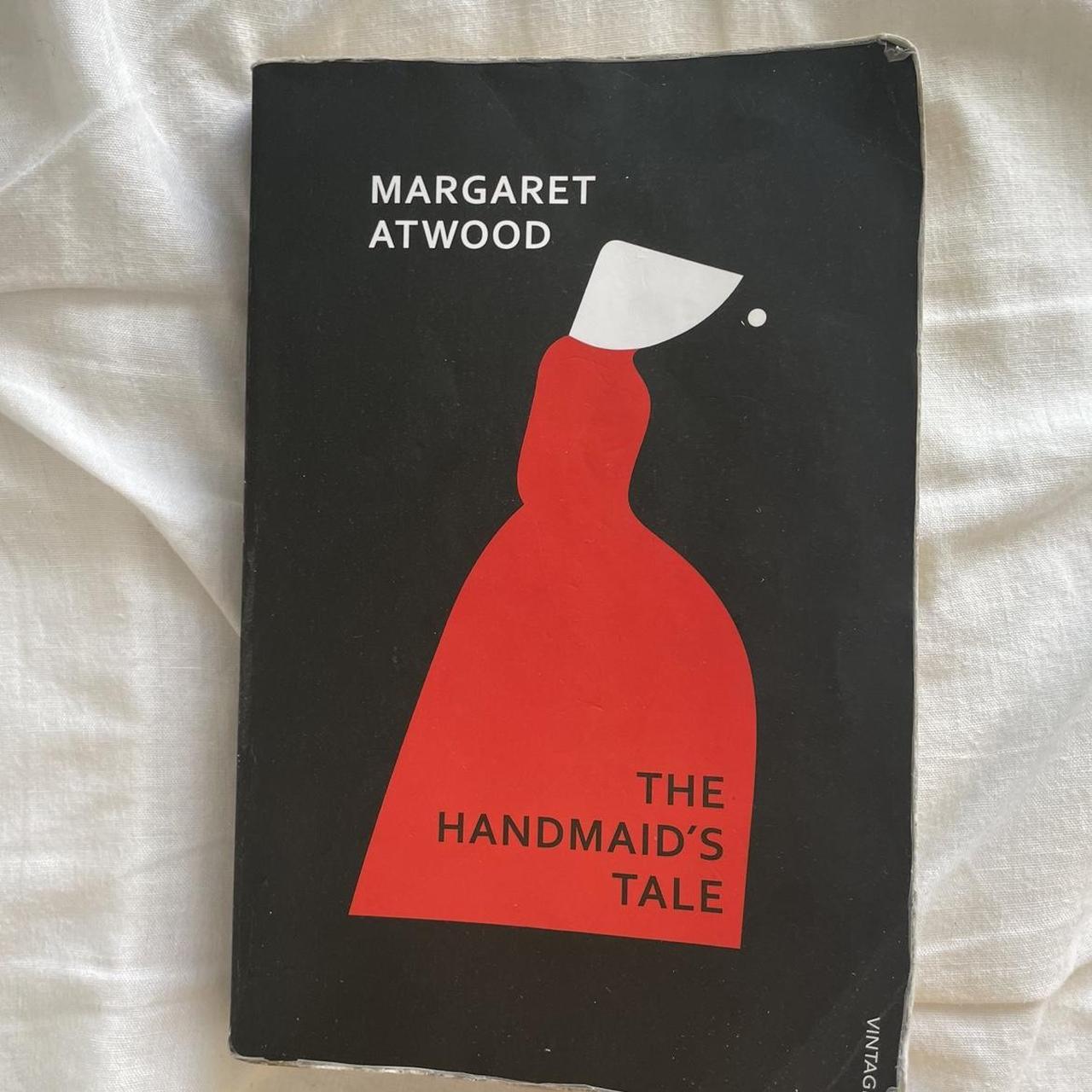 The Handmaids Tale Includes A grade annotation... - Depop