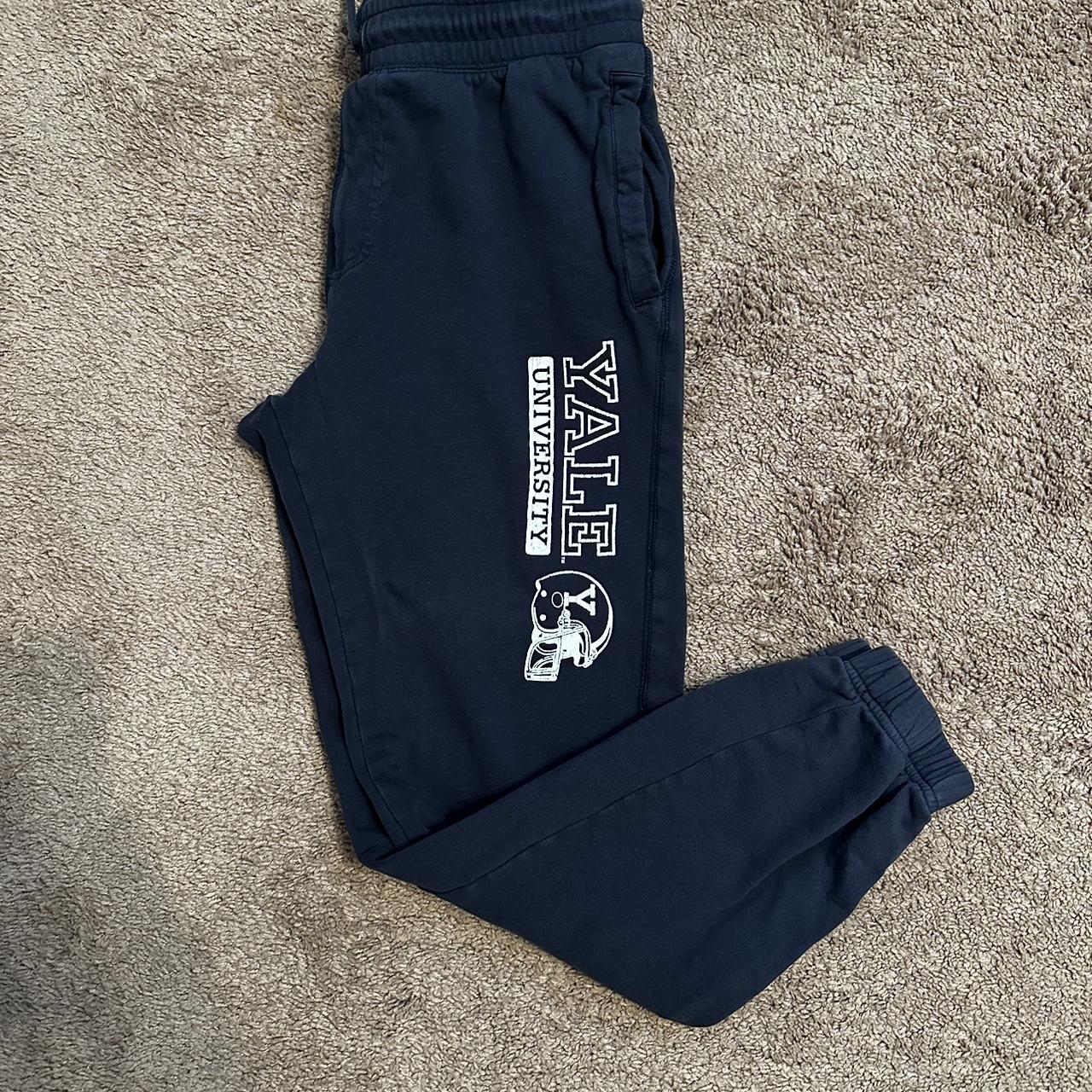 Yale University Sweatpants - Depop