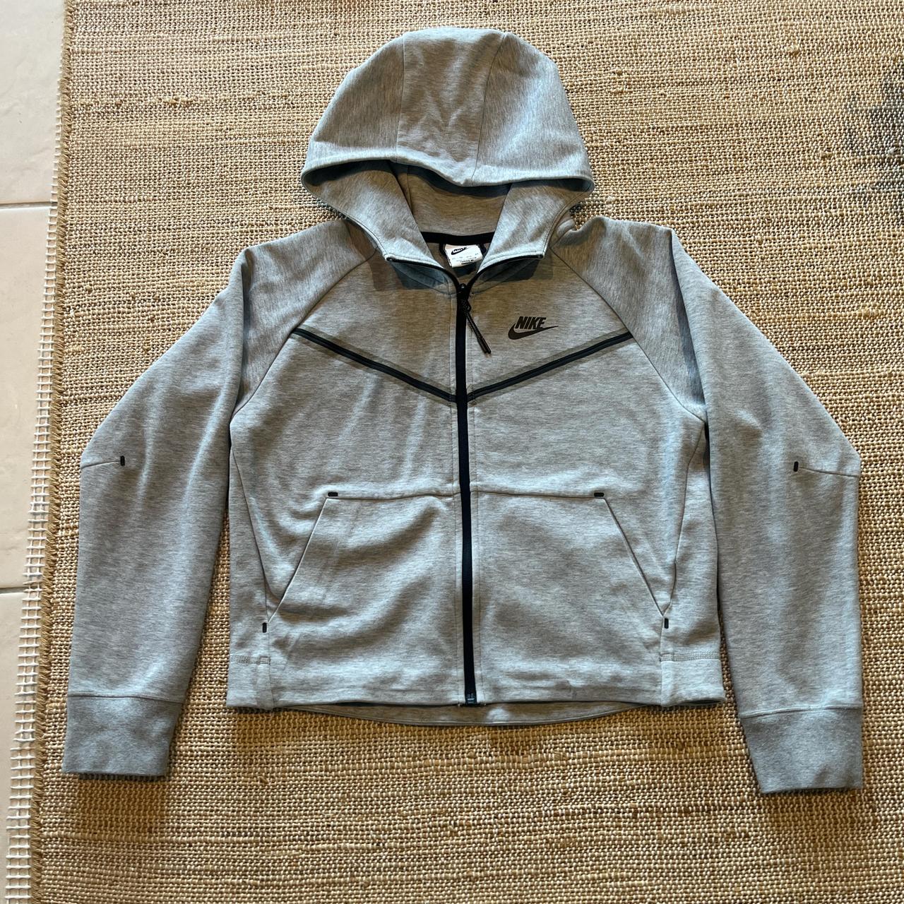XS grey nike tech, sort of cropped, in good... | Depop