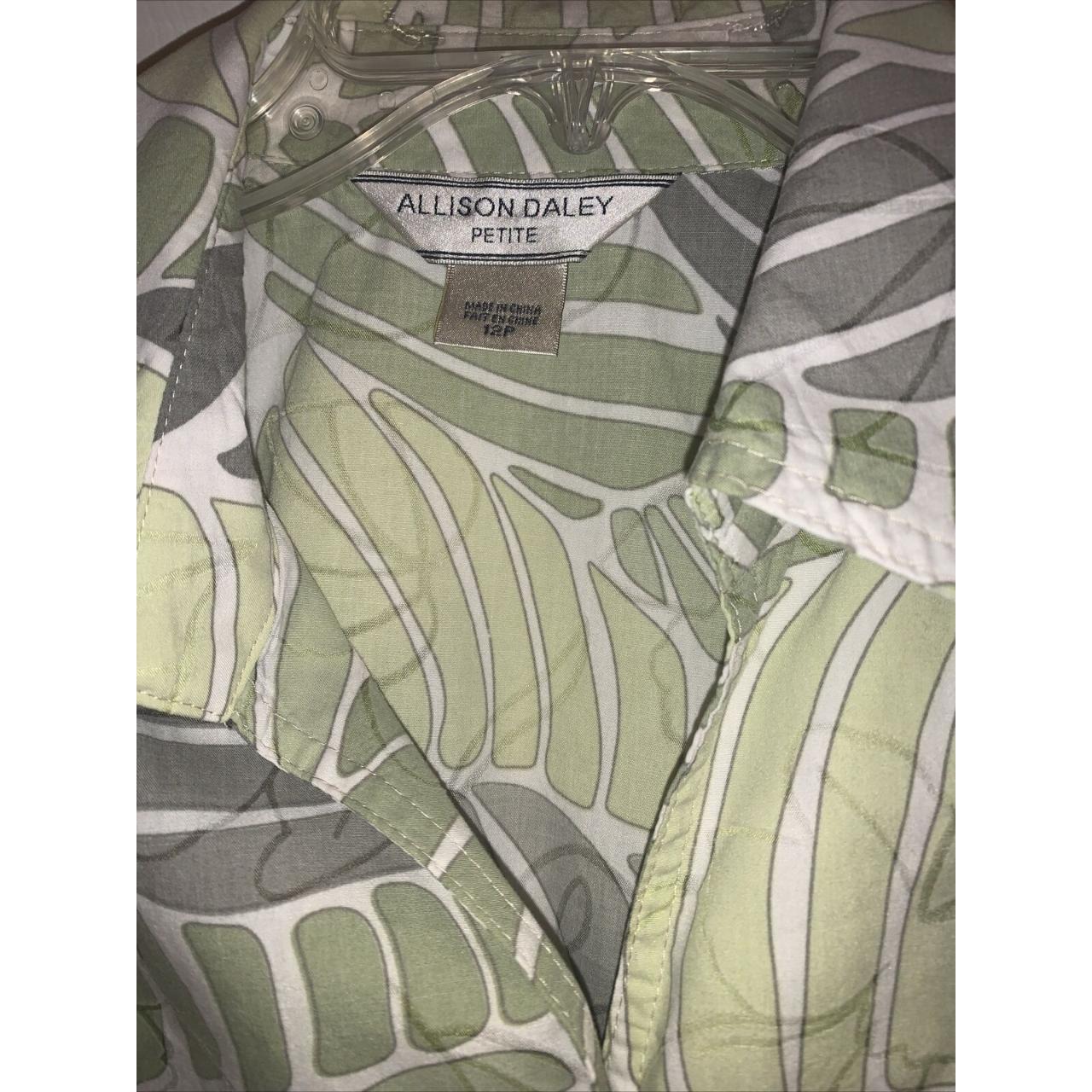 Allison Daley Womens Size 12p Top Button Front... - Depop