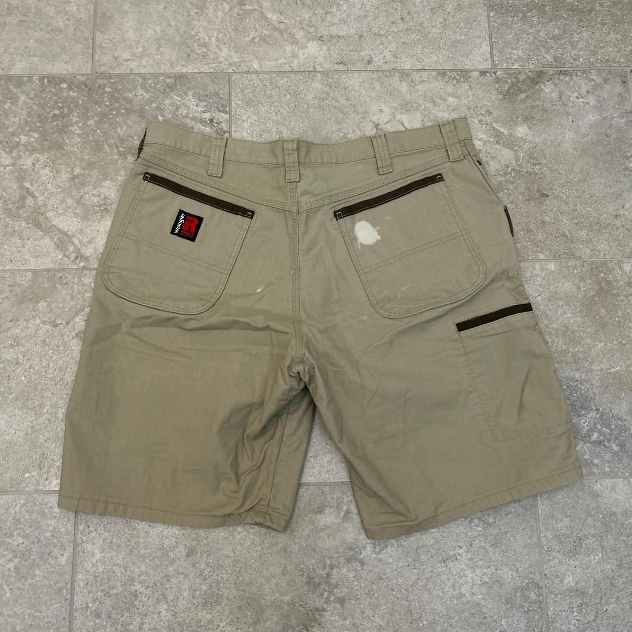 Tan Wrangler Carpenter Cargo Jorts Size... | Depop