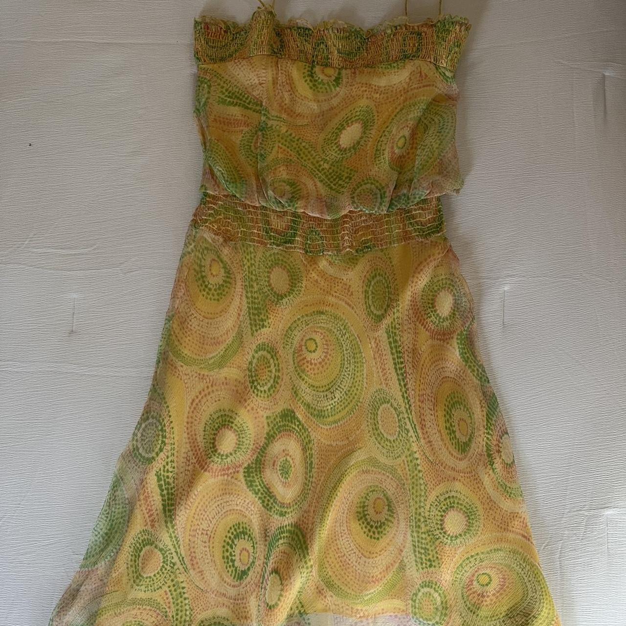 Laundry by Shelli Segal 100% silk Yellow, green and... - Depop