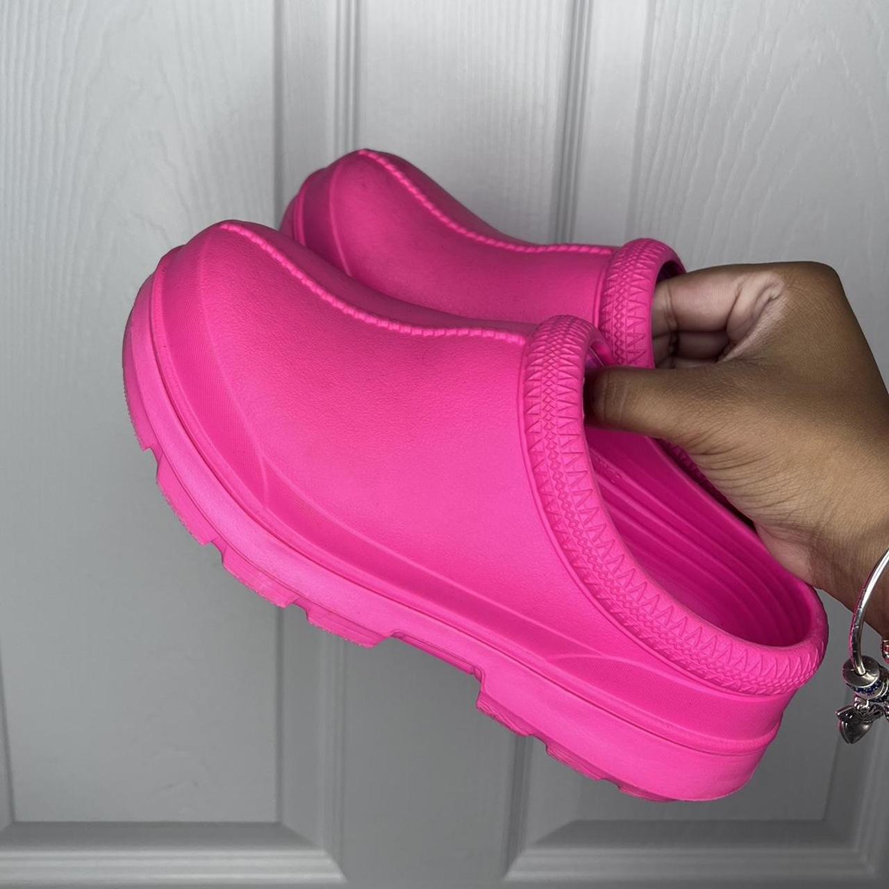 Used Pink Ugg Clogs Size 7W Stylish Comfortable... - Depop