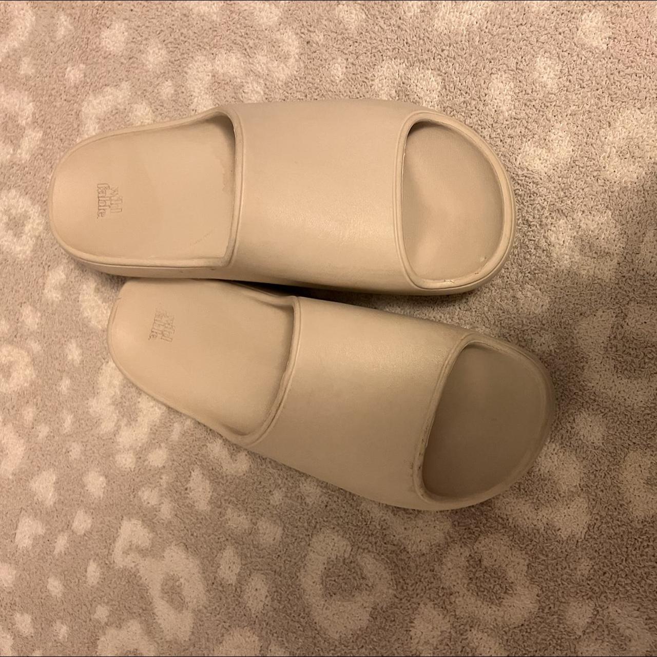 Target slides - Depop