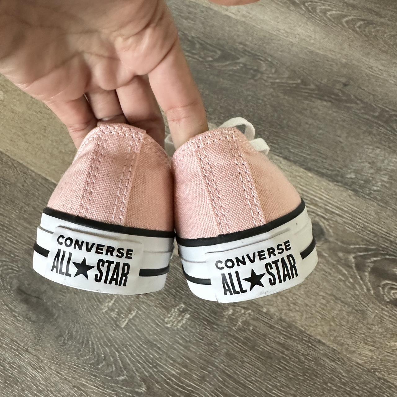 Converse light pink low tops *never worn* (no shoe box) - Depop