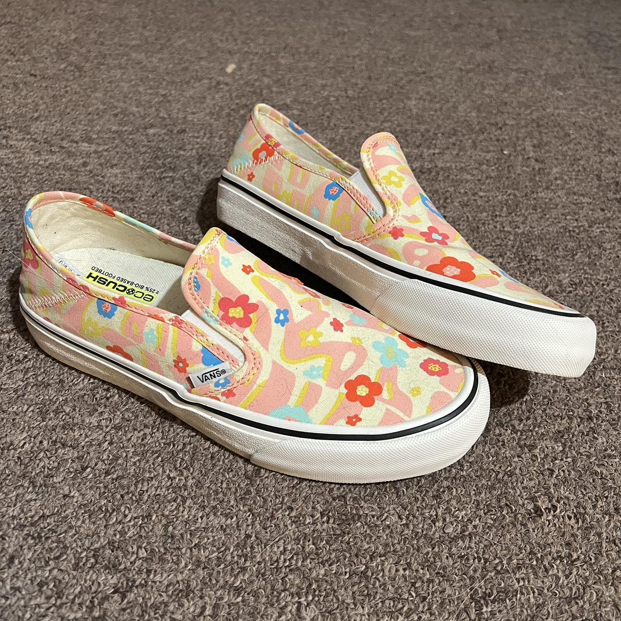 Ecocush slip on retro vans, worn once, too big - Depop