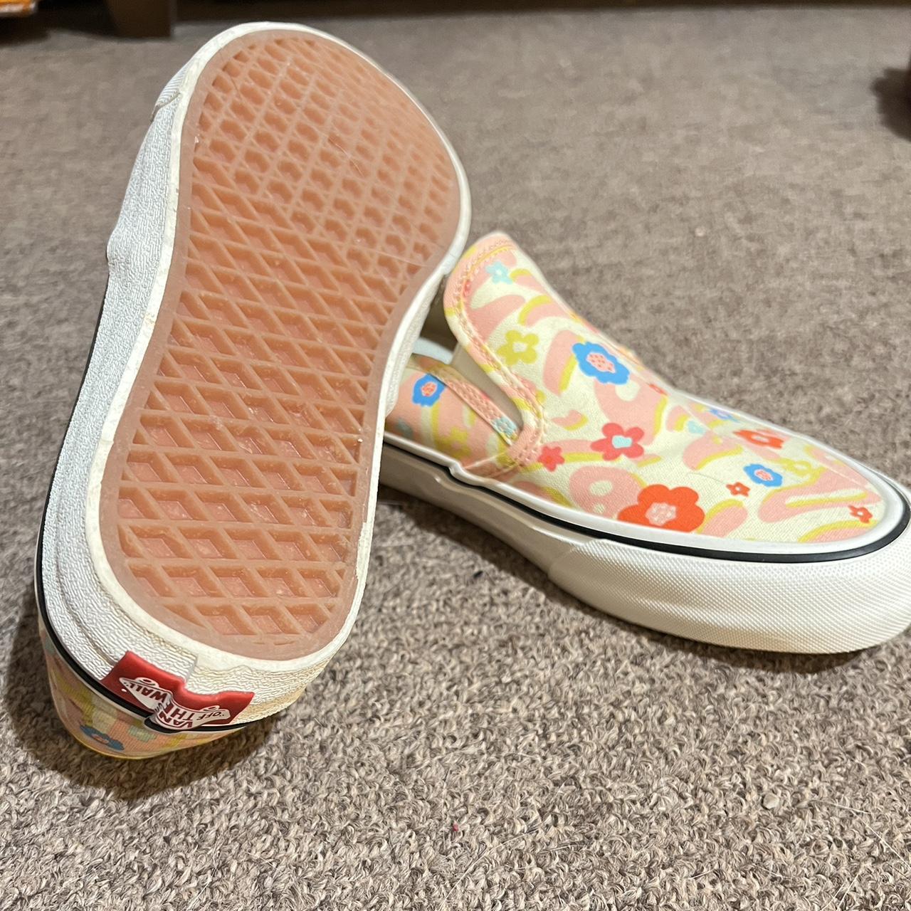 Ecocush slip on retro vans, worn once, too big - Depop