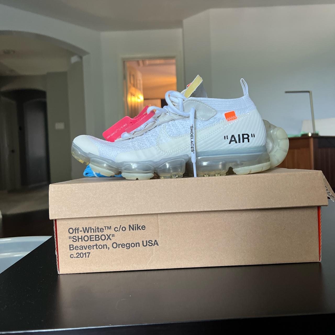 size 9.5 rep off white vapormax worn once perfect... - Depop