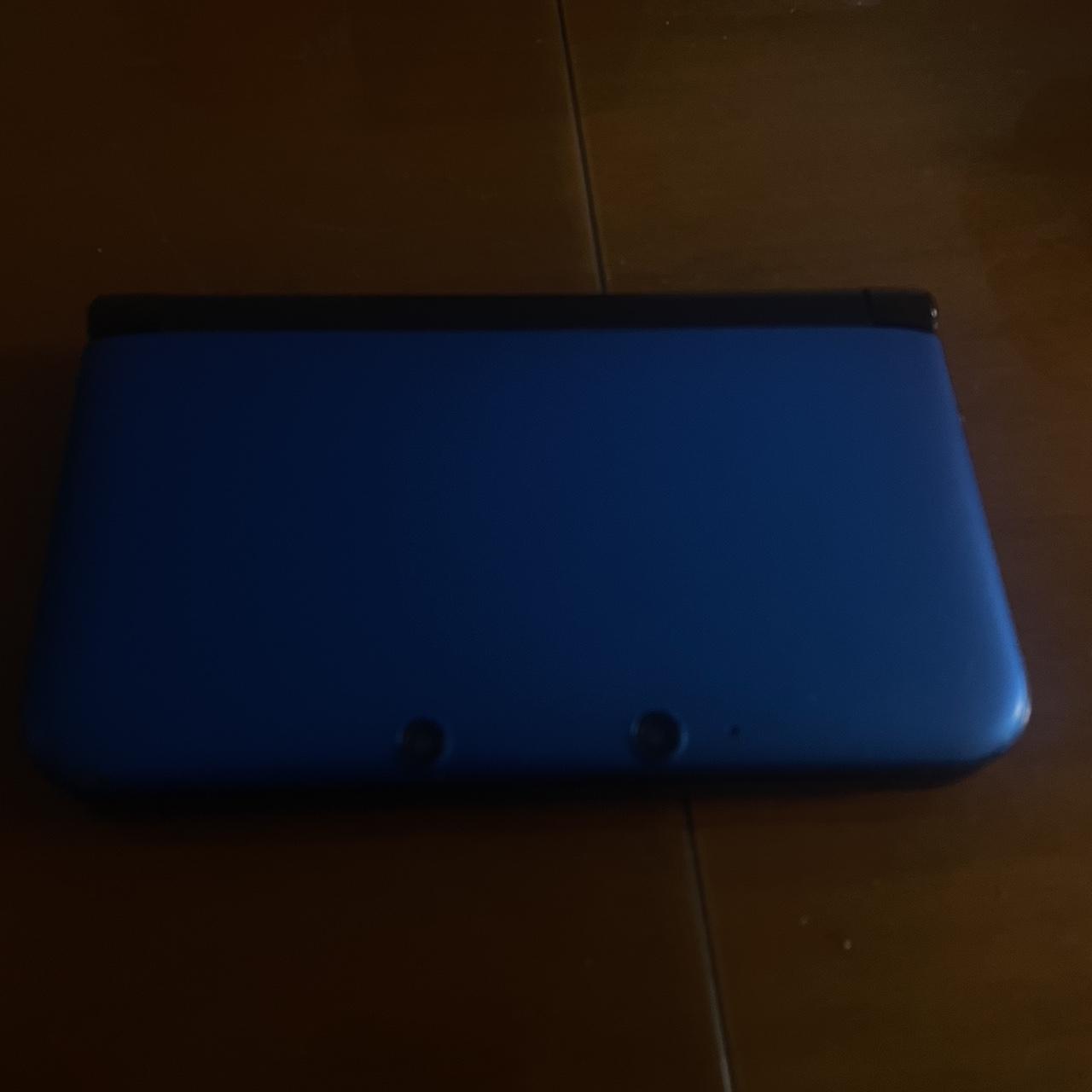Nintendo 3DS XL Comes with 3 Games, Charger, and a... - Depop