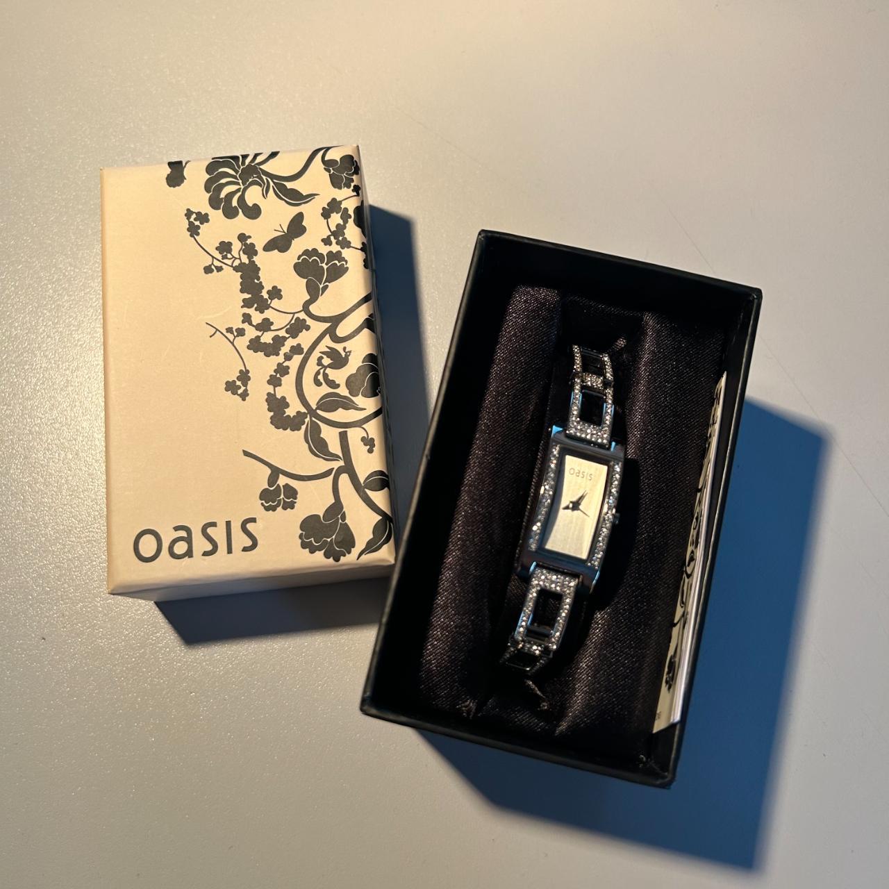 Oasis Silver Rhinestoned Open Square Link Bracelet... - Depop