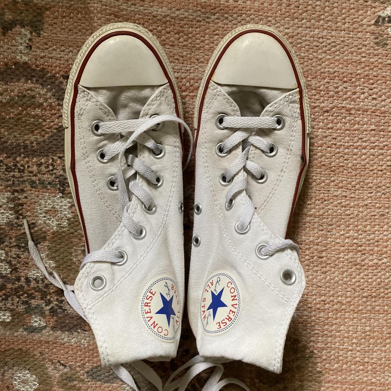 White converse, size 4, worn but in perfect... - Depop