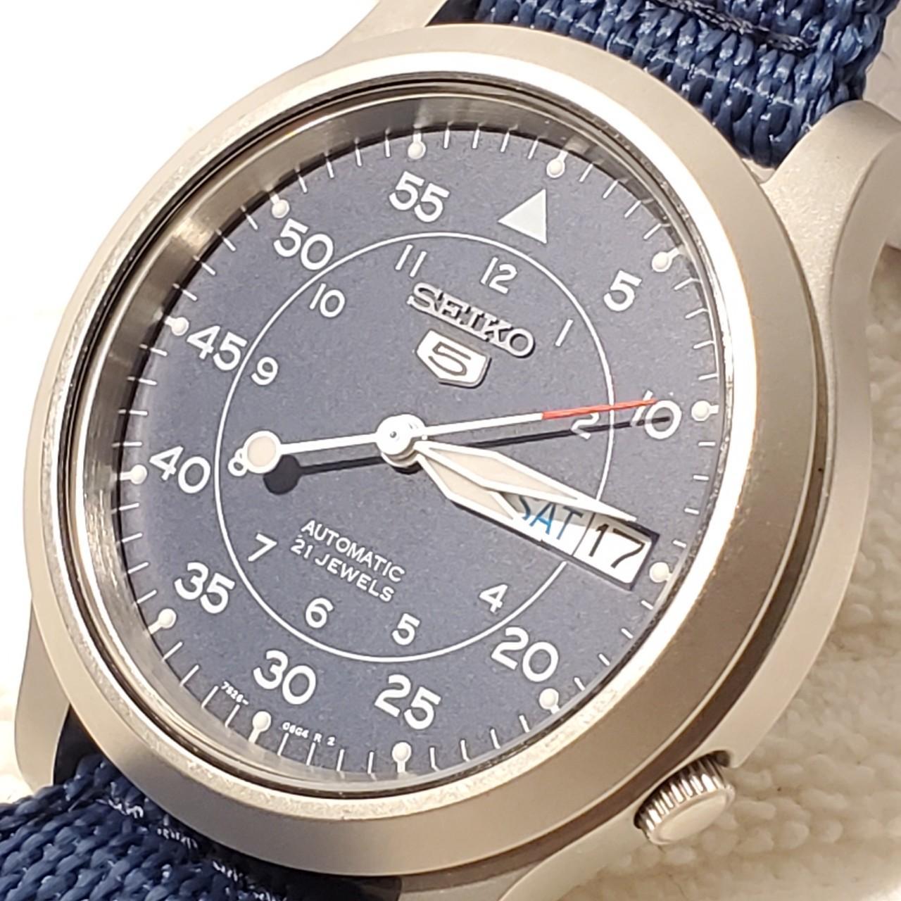 Seiko Men's Blue and Silver Watch | Depop