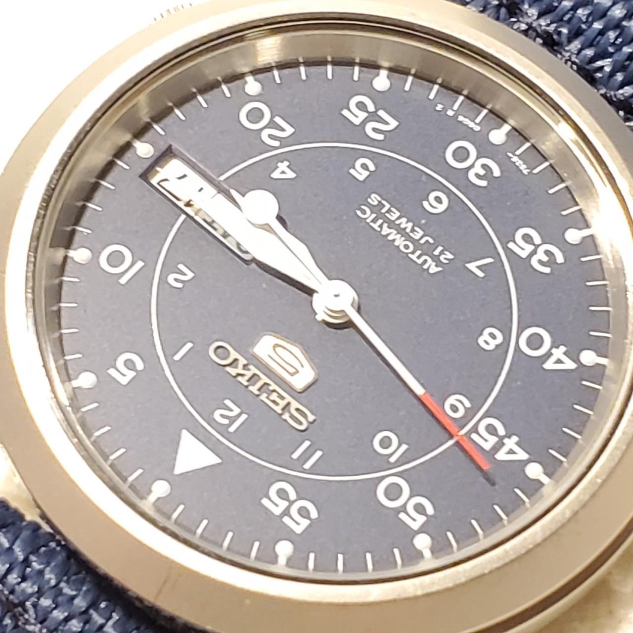 Seiko Men's Blue and Silver Watch | Depop