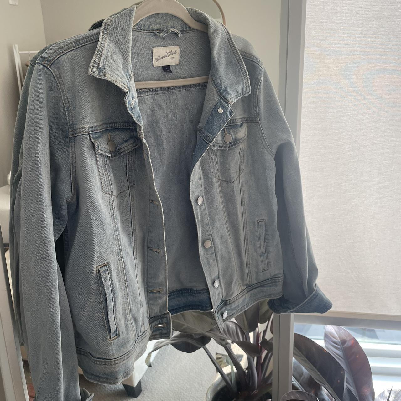 Universal threads denim jacket - Depop