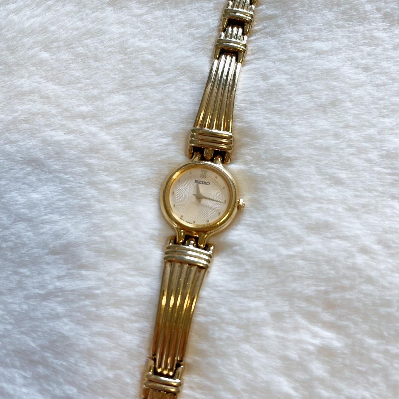 Vintage Seiko Gold Watch In AMAZING condition.... - Depop