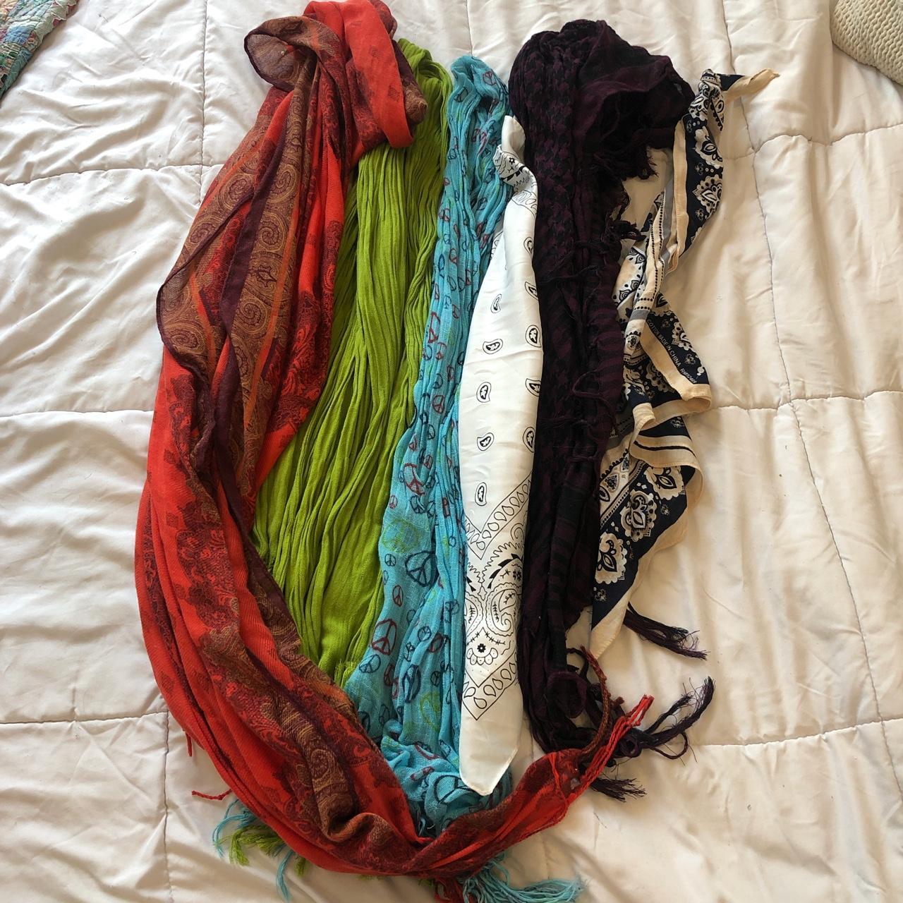 4 scarves and 2 bandanas bundle! - Depop