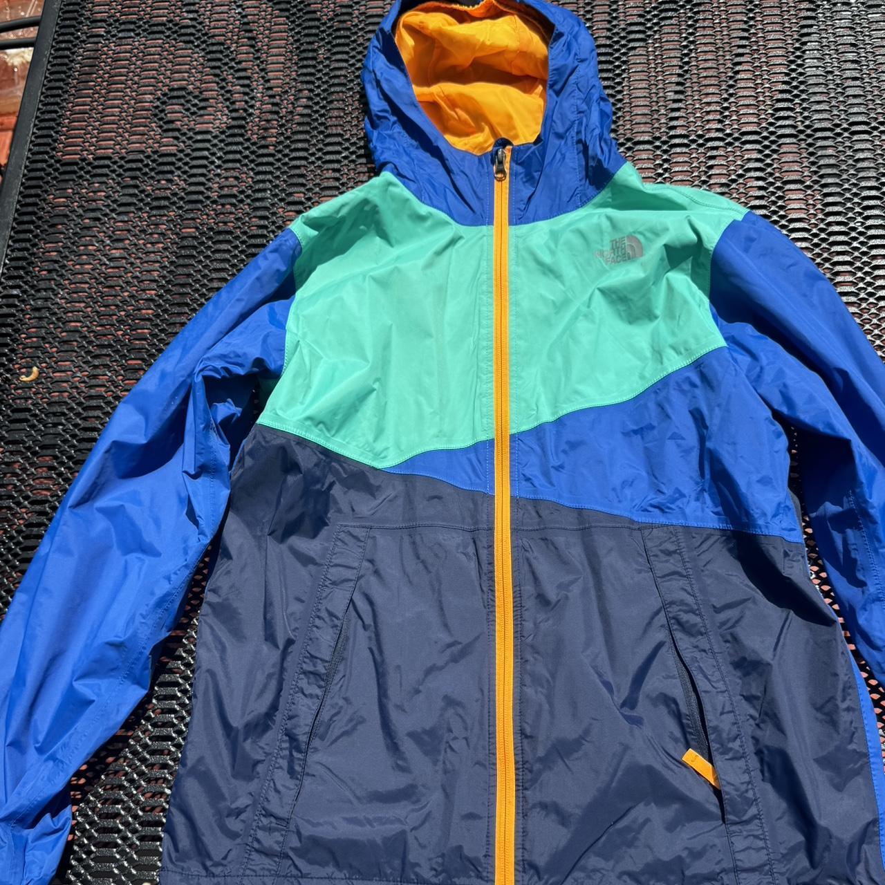 Small north face windbreaker - Depop