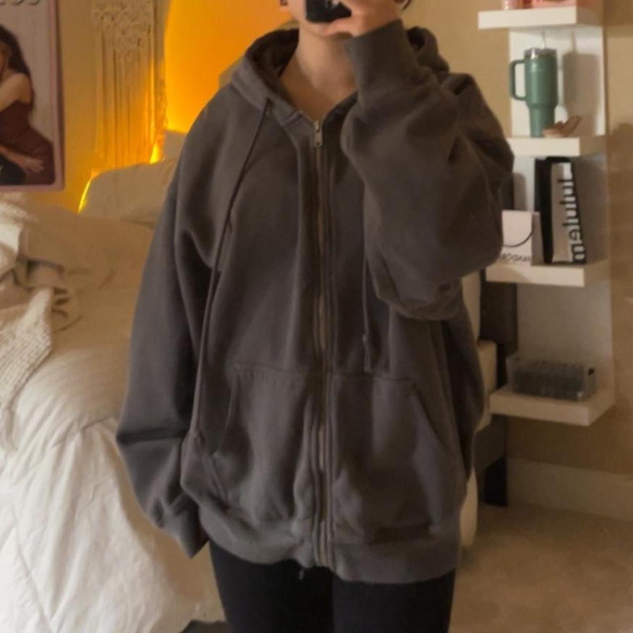 BRANDY MELVILLE ZIP UP #brandymelville #zipup #johngalt - Depop