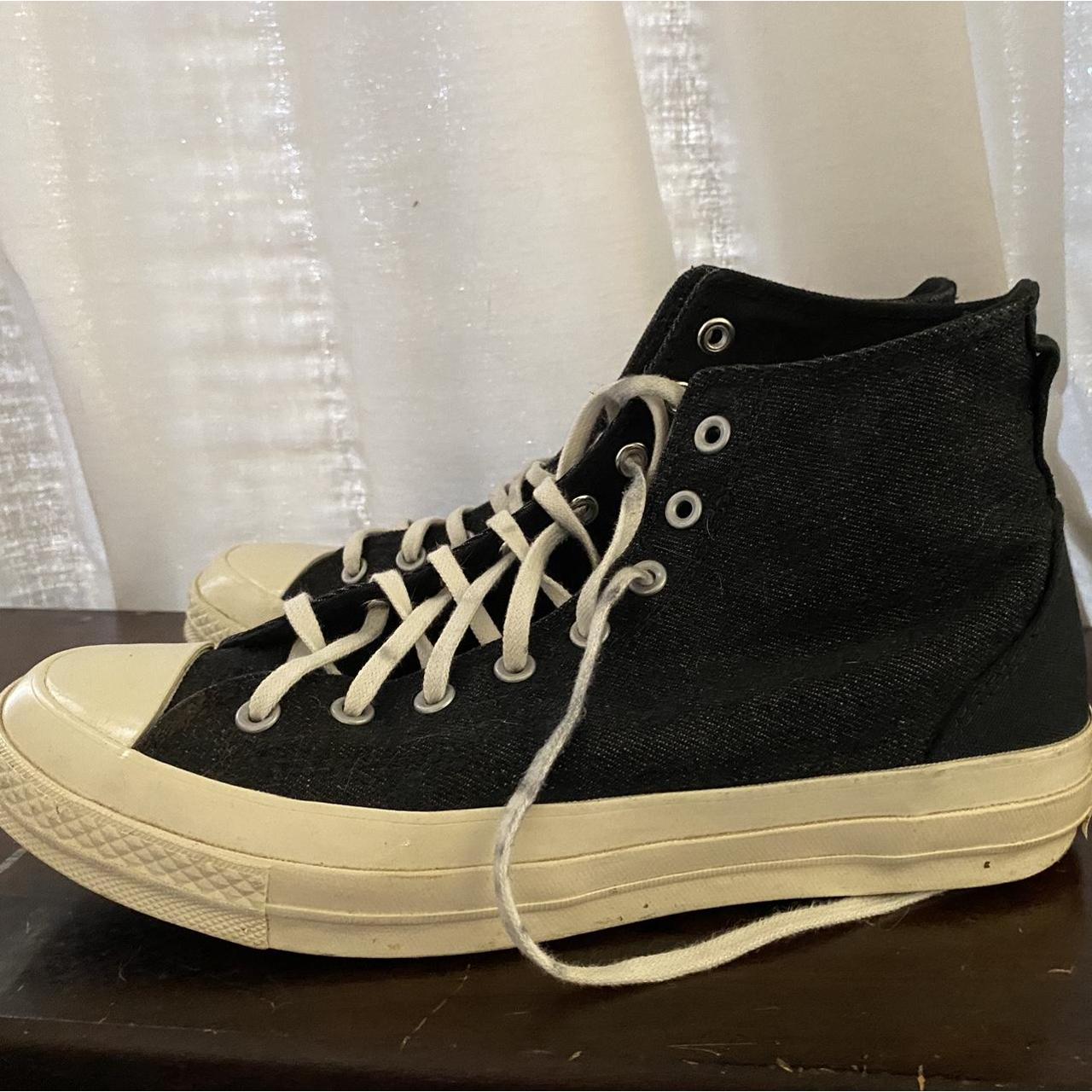 normal converses, barely worn - Depop