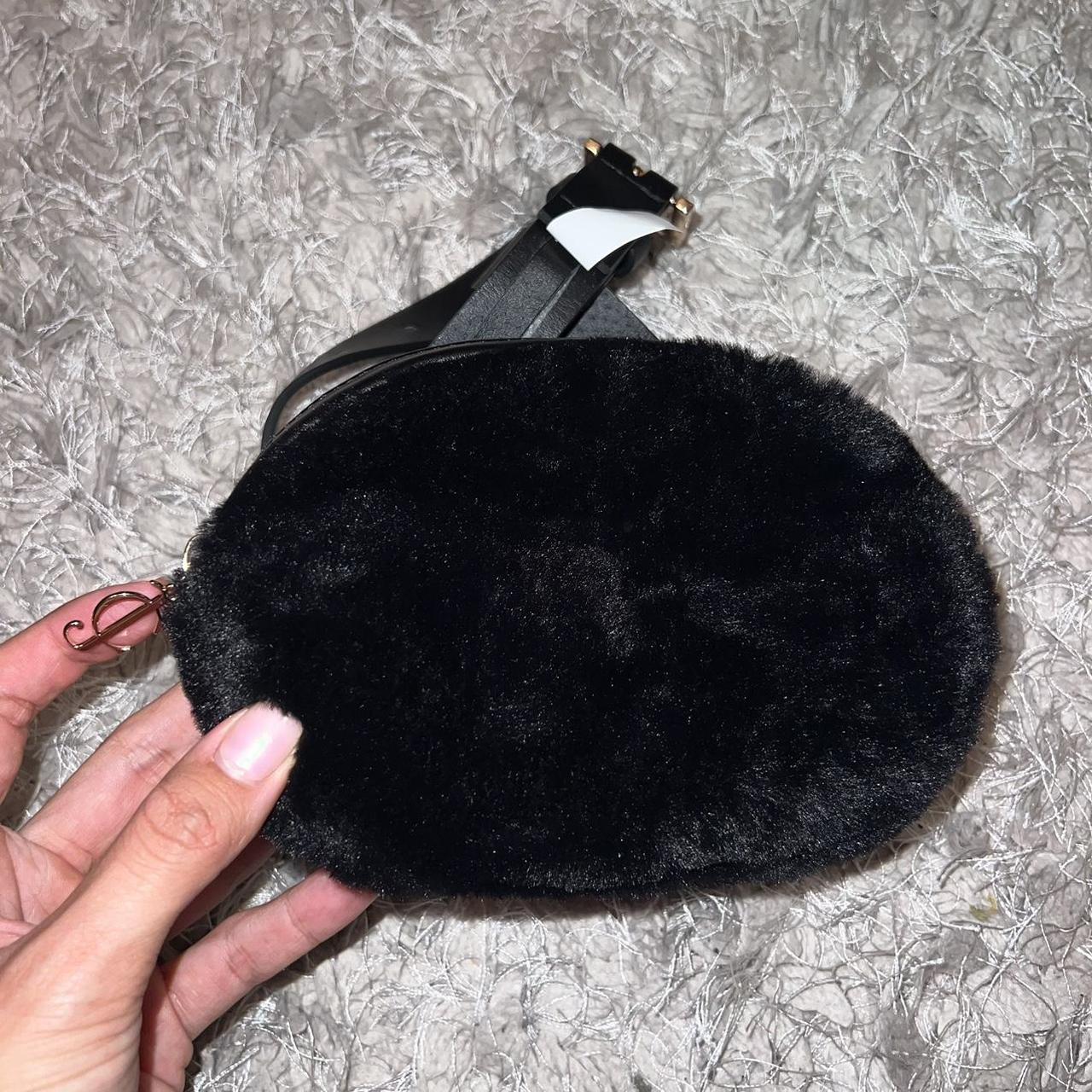 Juicy Couture Fluffy Belt Bag/Bum Bag Size M - Depop