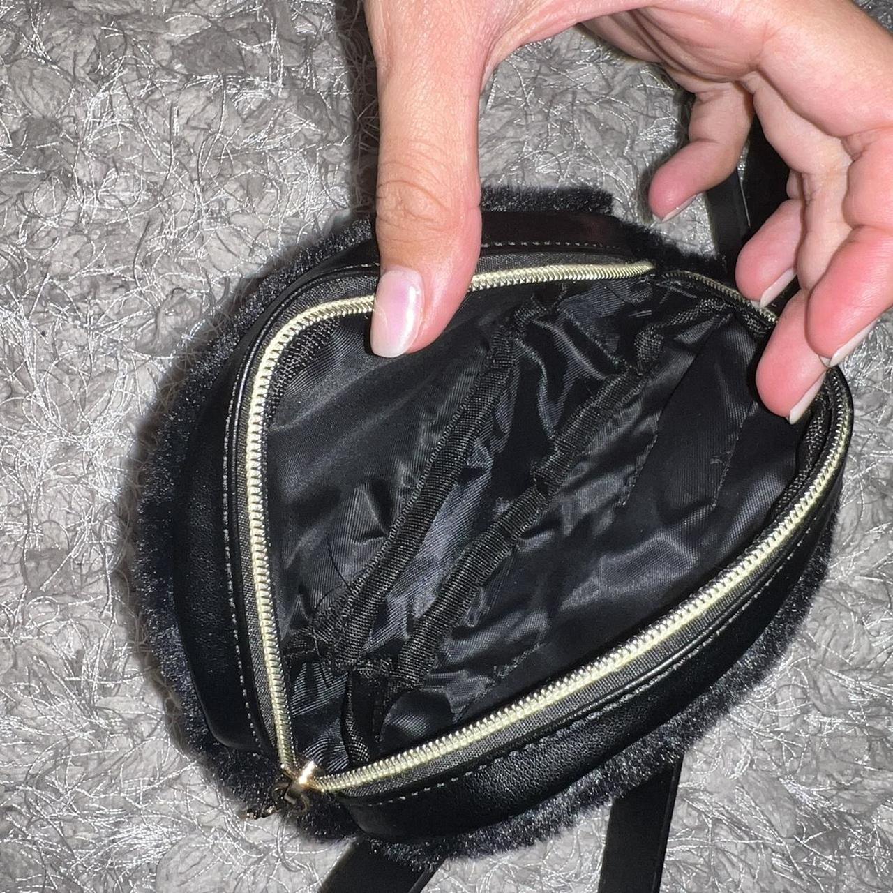 Juicy Couture Fluffy Belt Bag/Bum Bag Size M - Depop