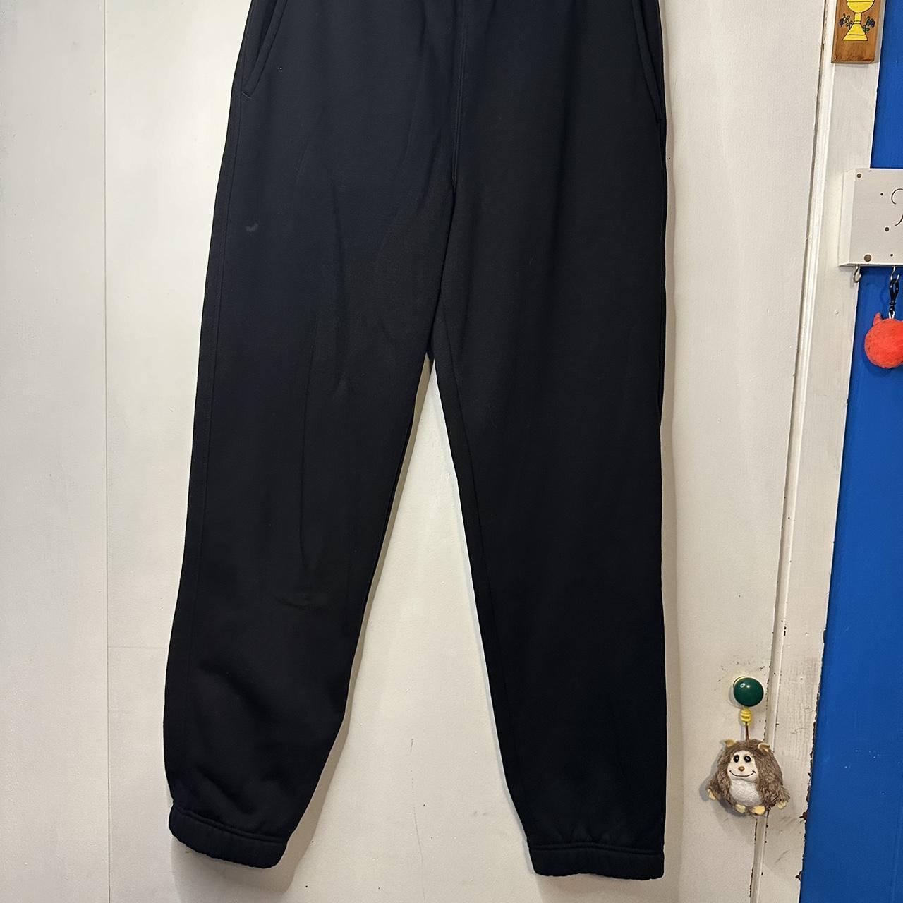 Uniqlo Fleece Lined Sweatpants Size:... - Depop