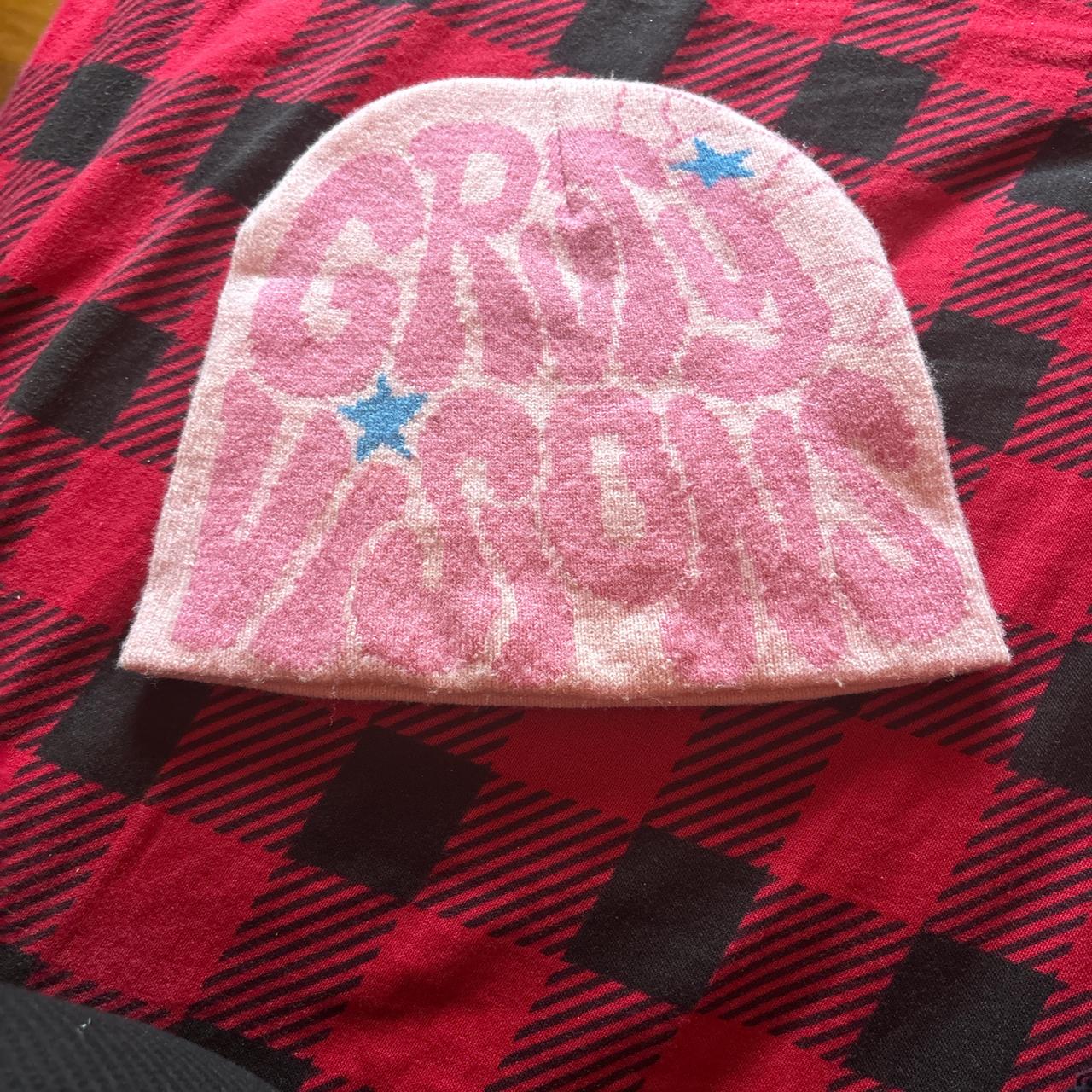 Groovy visions beanie Worn twice - Depop