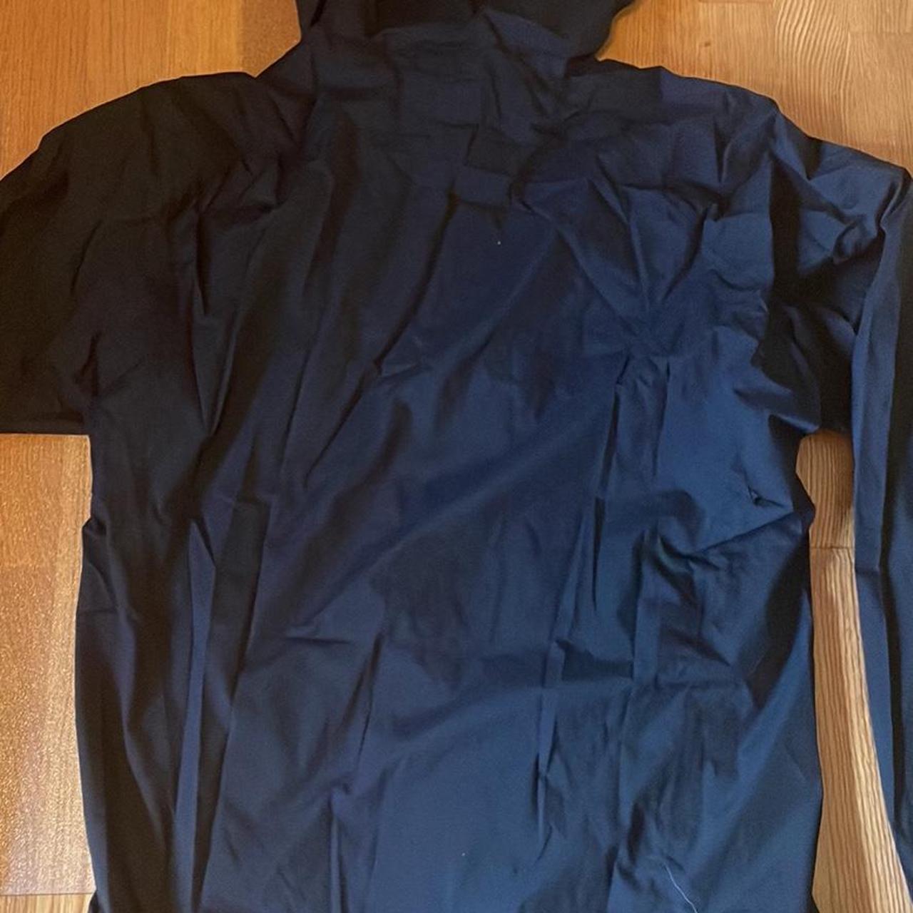 Arcteryx kadin hoody Men’s medium Goretex infinium... - Depop
