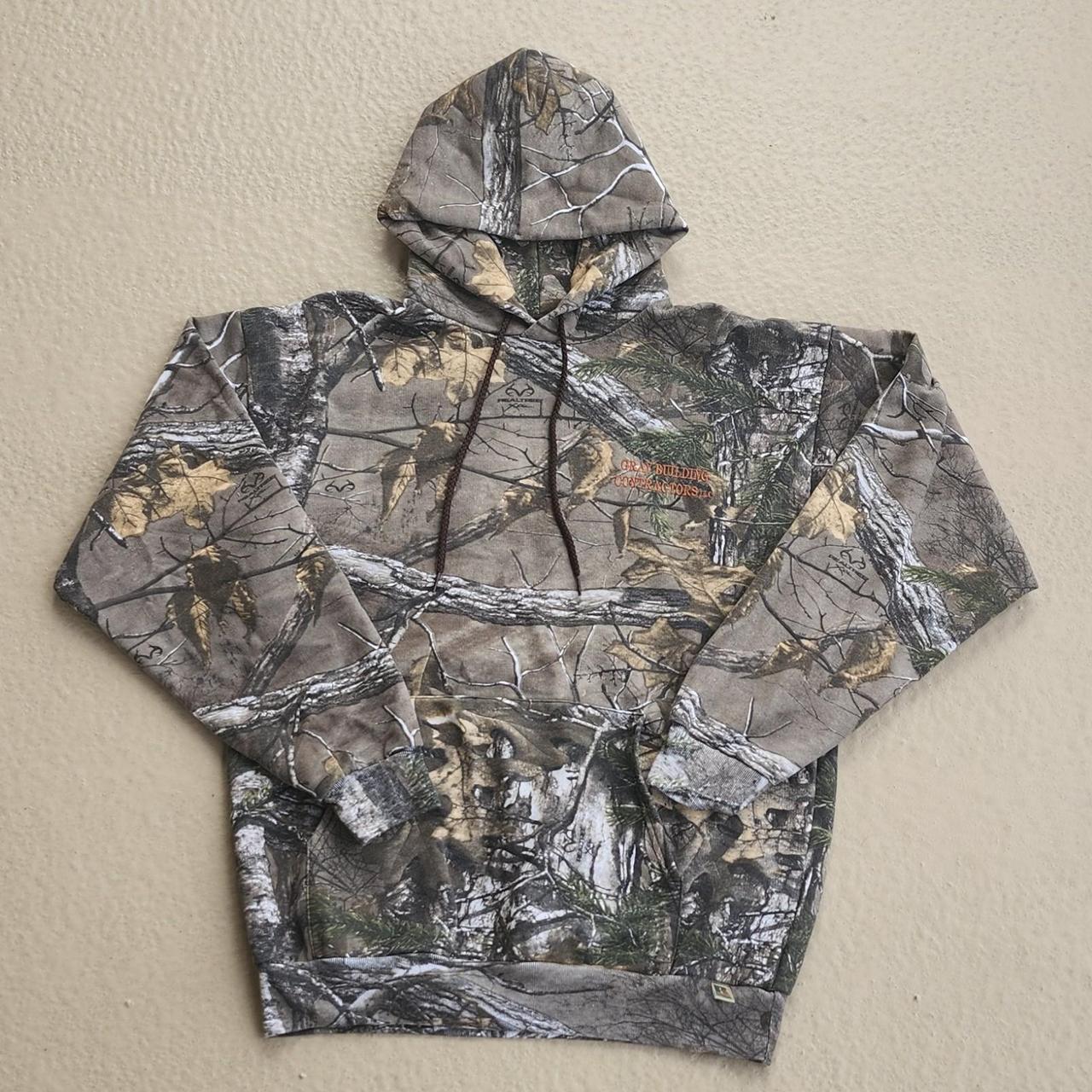 Realtree camouflage patterned hoodie, size L #y2k... - Depop