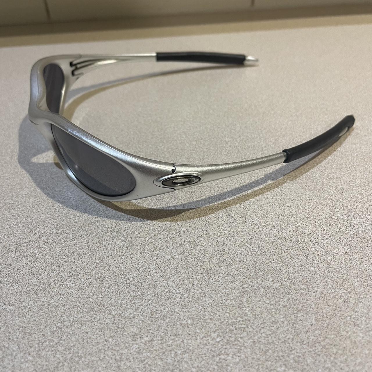Oakley Minute Pearl, white and black Rare | Depop
