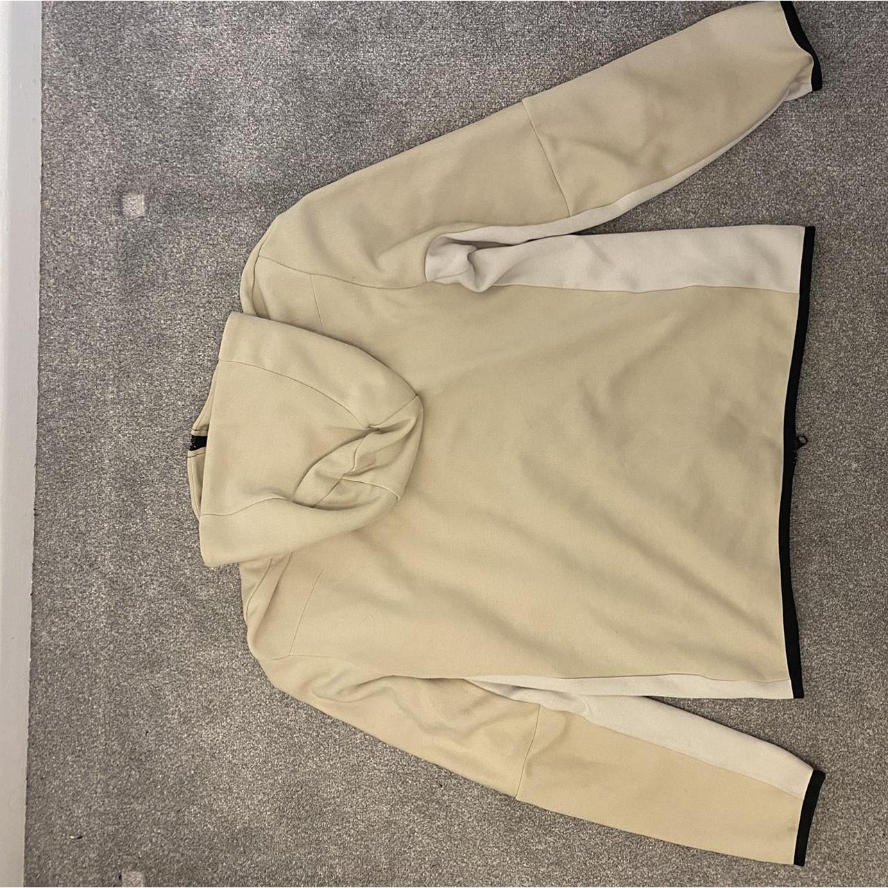 Nike Cream Tech Fleece - M (Medium) 7-8/10 Used a... - Depop