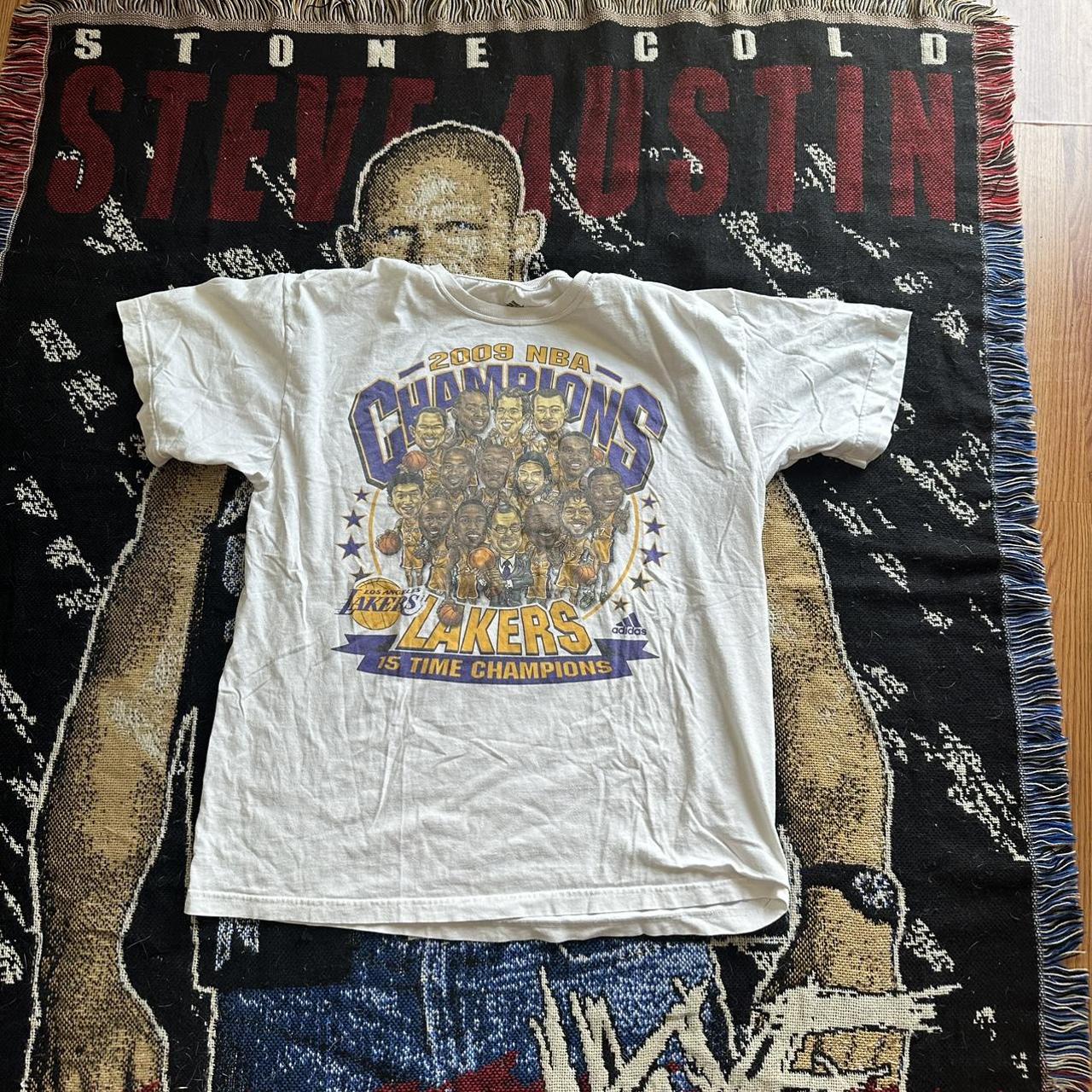 2009 lakers championship tee - Depop