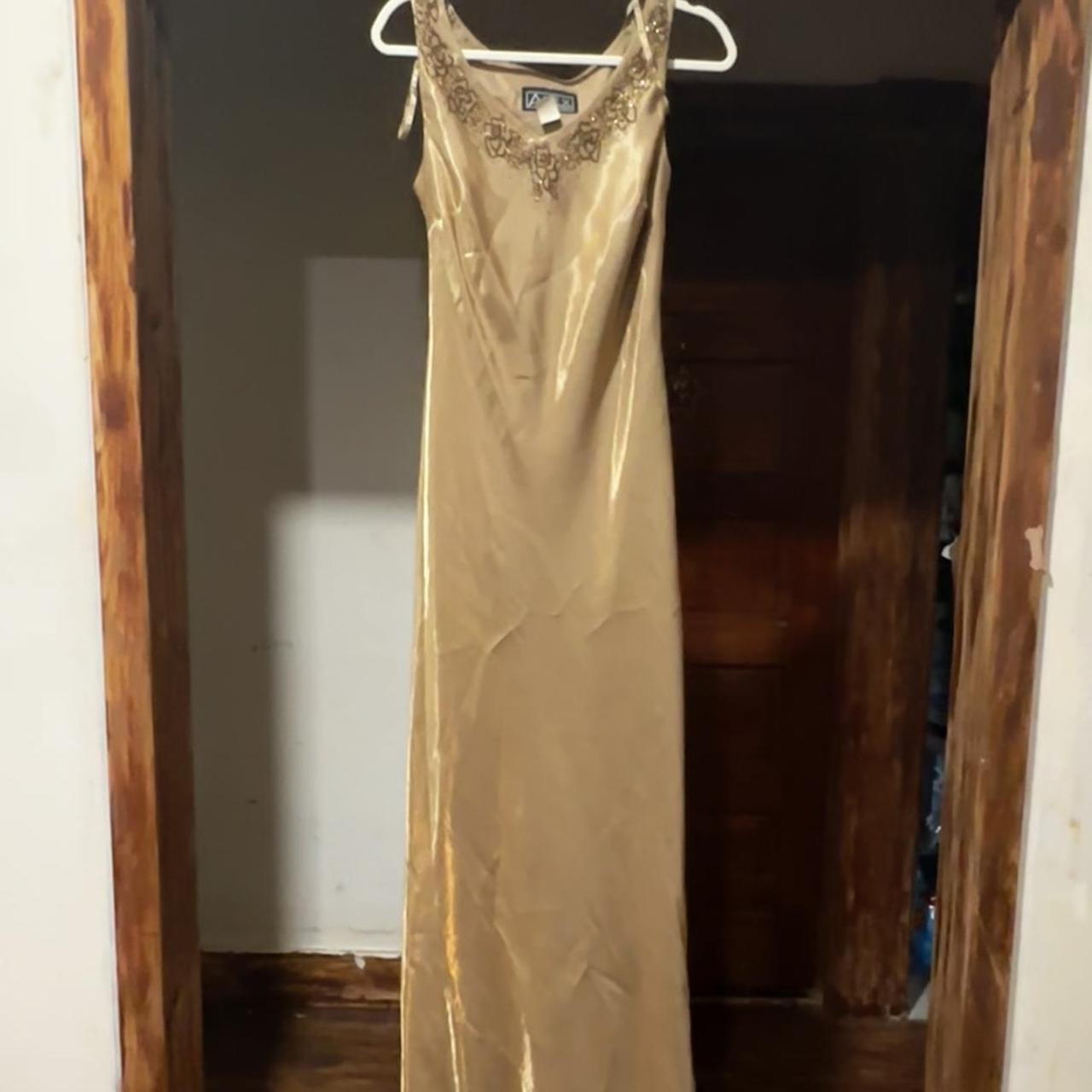 Gorgeous 90’s Long Evening/Prom dress comes with a... - Depop