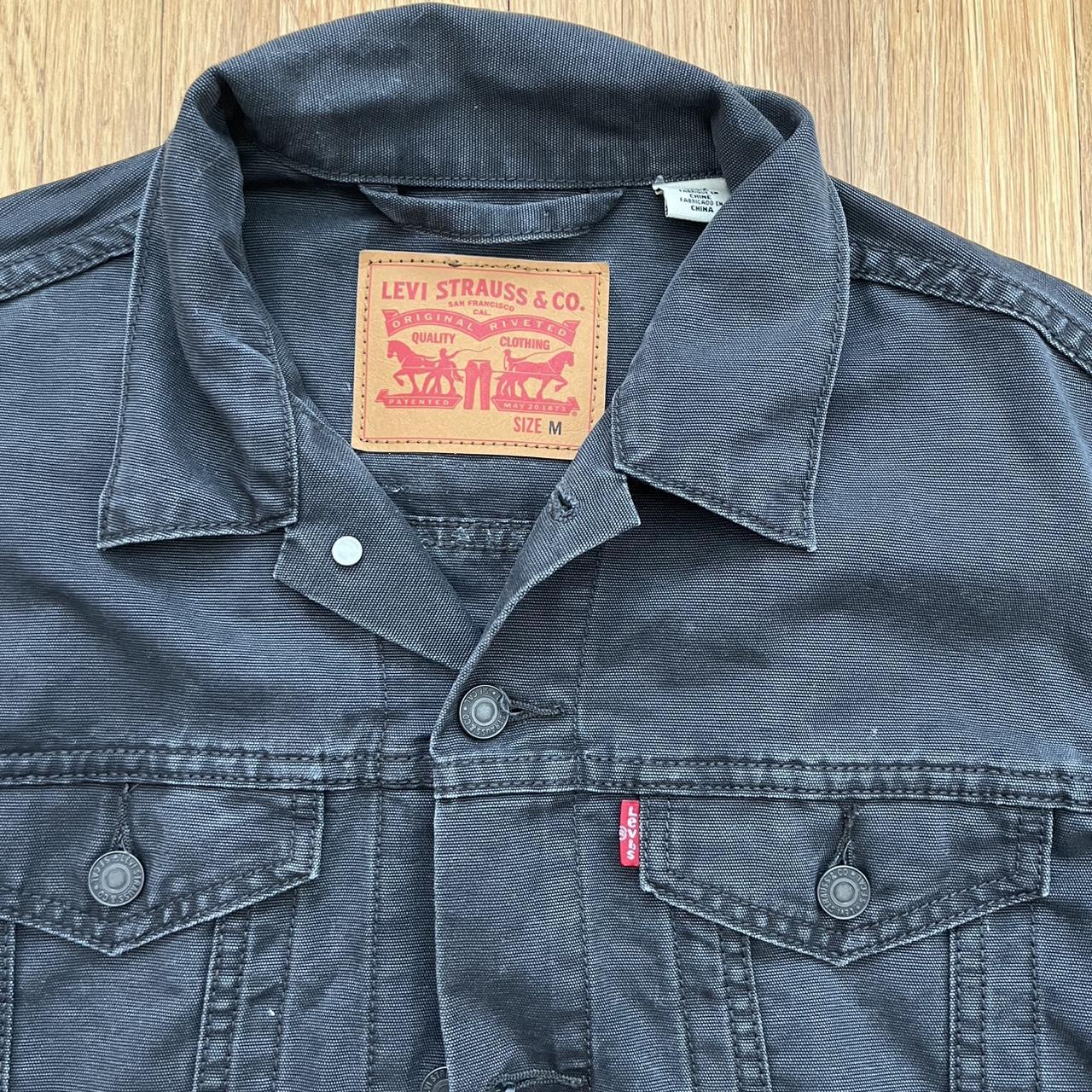vintage men’s levi jacket fits perfectly dm for... - Depop