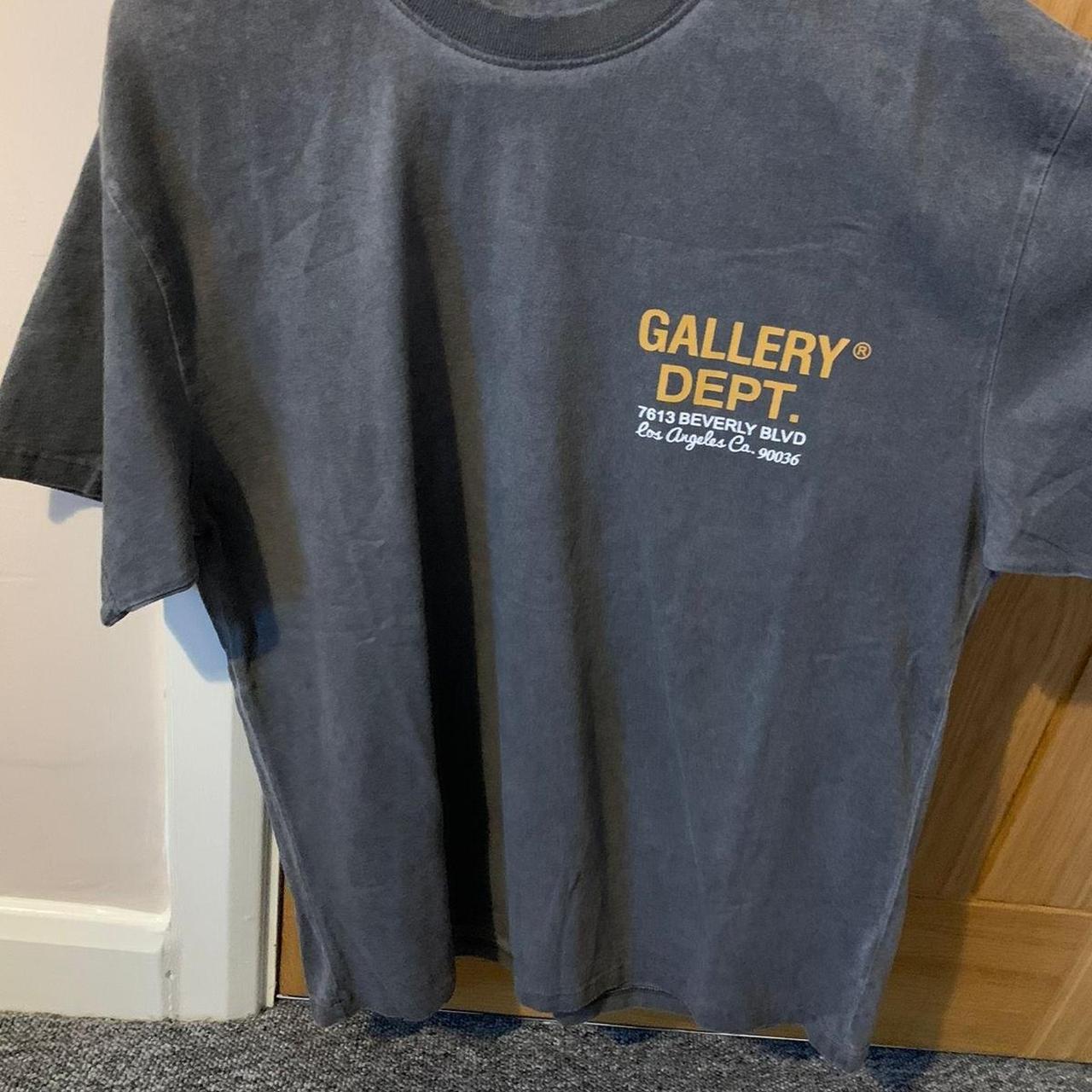 Gallery Dept. Drive Thru Boxy Fit Tee - Light Grey - Depop
