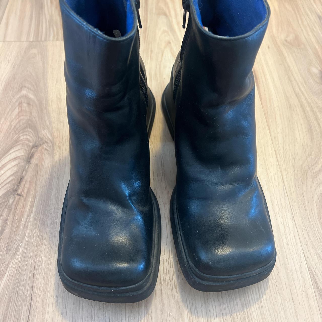 Vintage leather Cloud Nine West brand chunky heel... - Depop