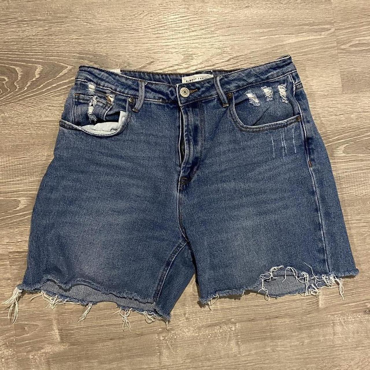 Distressed jorts ☆ 30 inch waits ☆ 5 inch inseam... - Depop