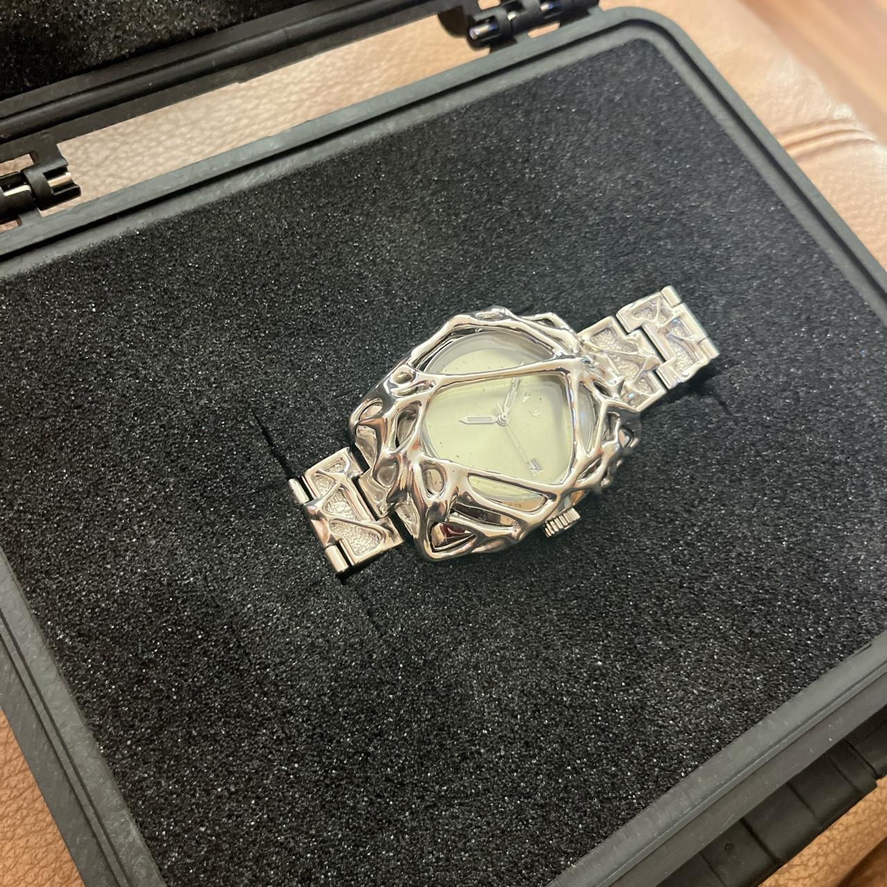 Alabaster Sinew in Champagne - Depop