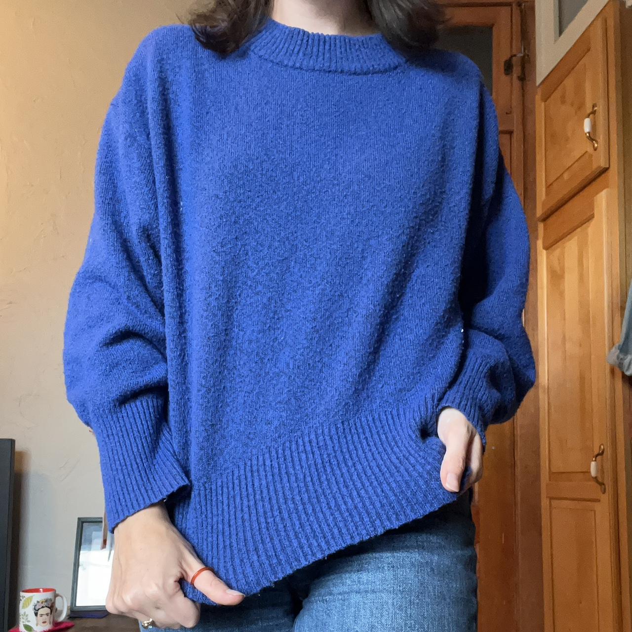 Deep blue crew neck sweater from A New Day (target) - Depop