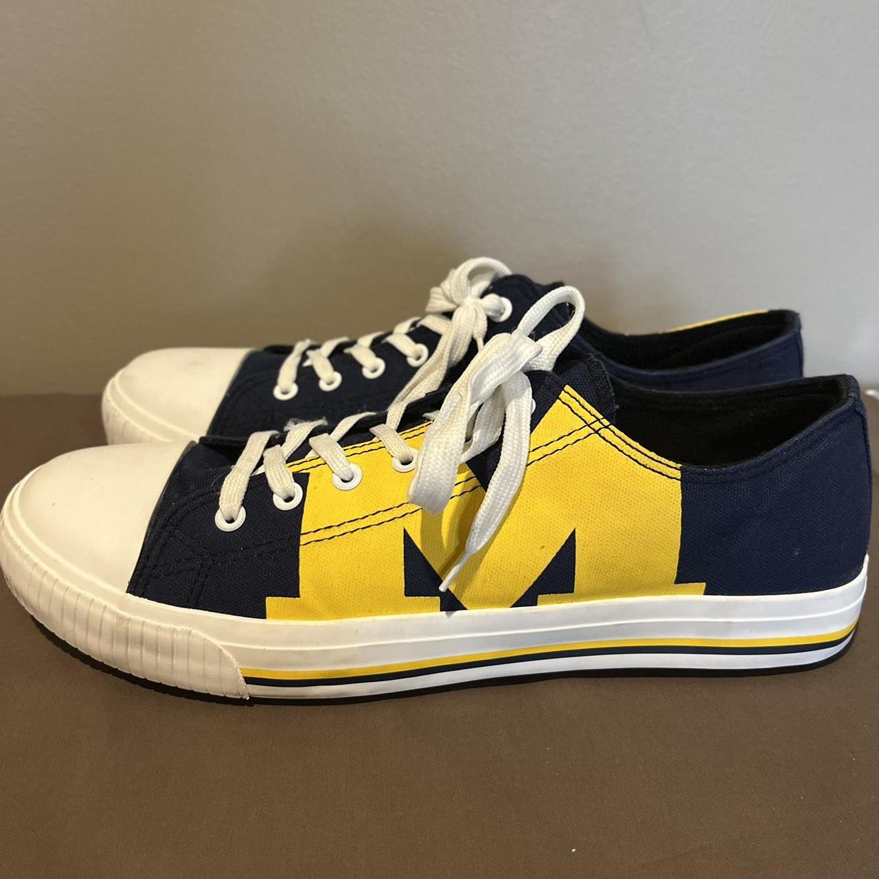 MICHIGAN WOLVERINES MEN SNEAKERS LOW CANVAS CHUCK... - Depop