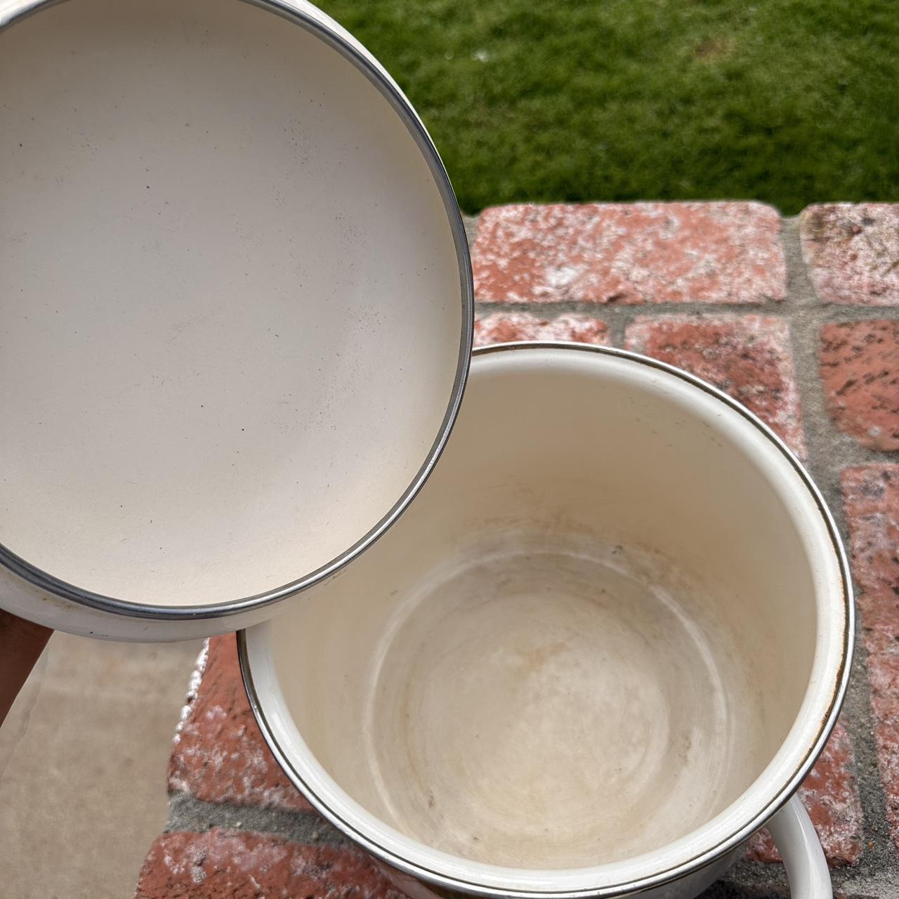 Fruit and floral cooking pot 🫶🏼 #cookingpot... - Depop