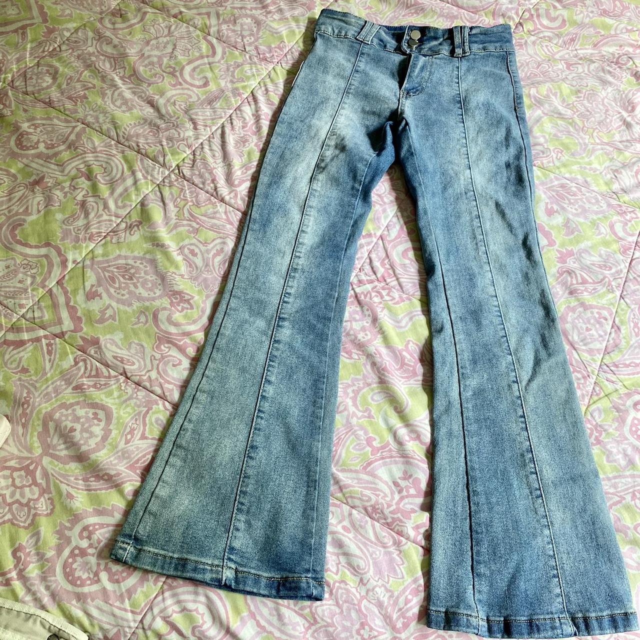MID RISE FLARED ACUBI JEANS so so cute the wash is... - Depop