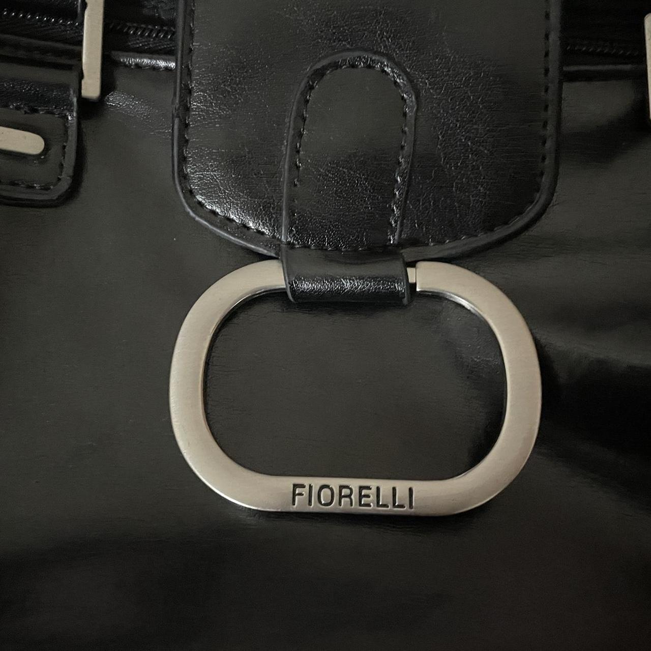 Vintage black Fiorelli shoulder bag Has some peeling... - Depop
