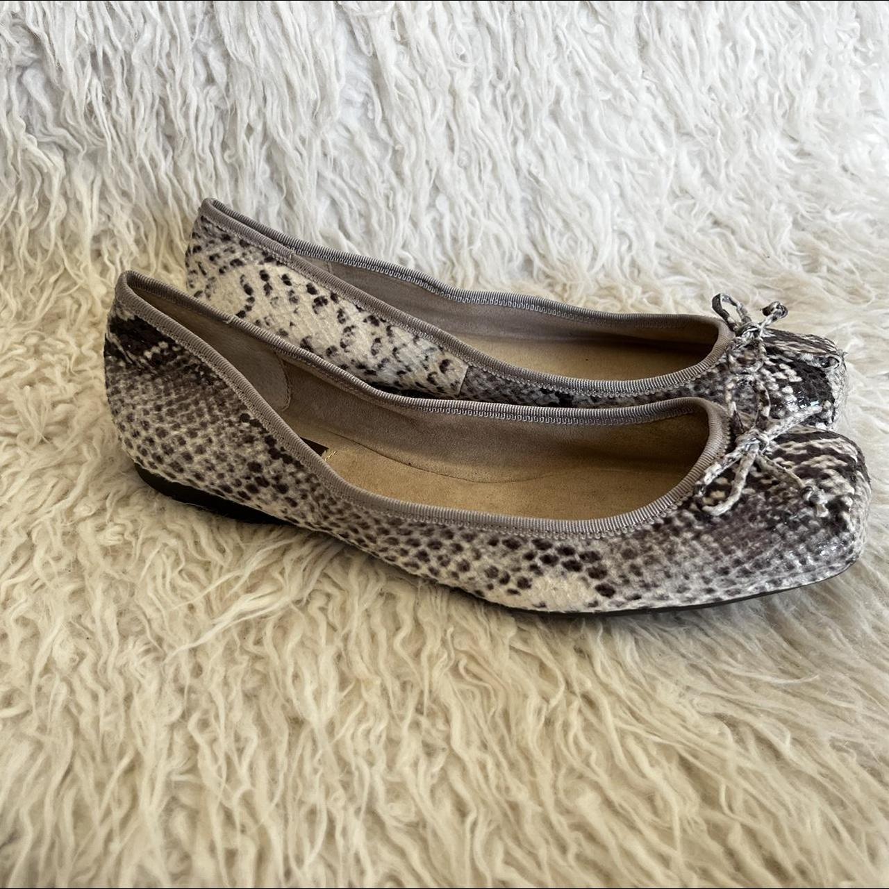 Ballet flats snake skin colorway Never been worn! - Depop