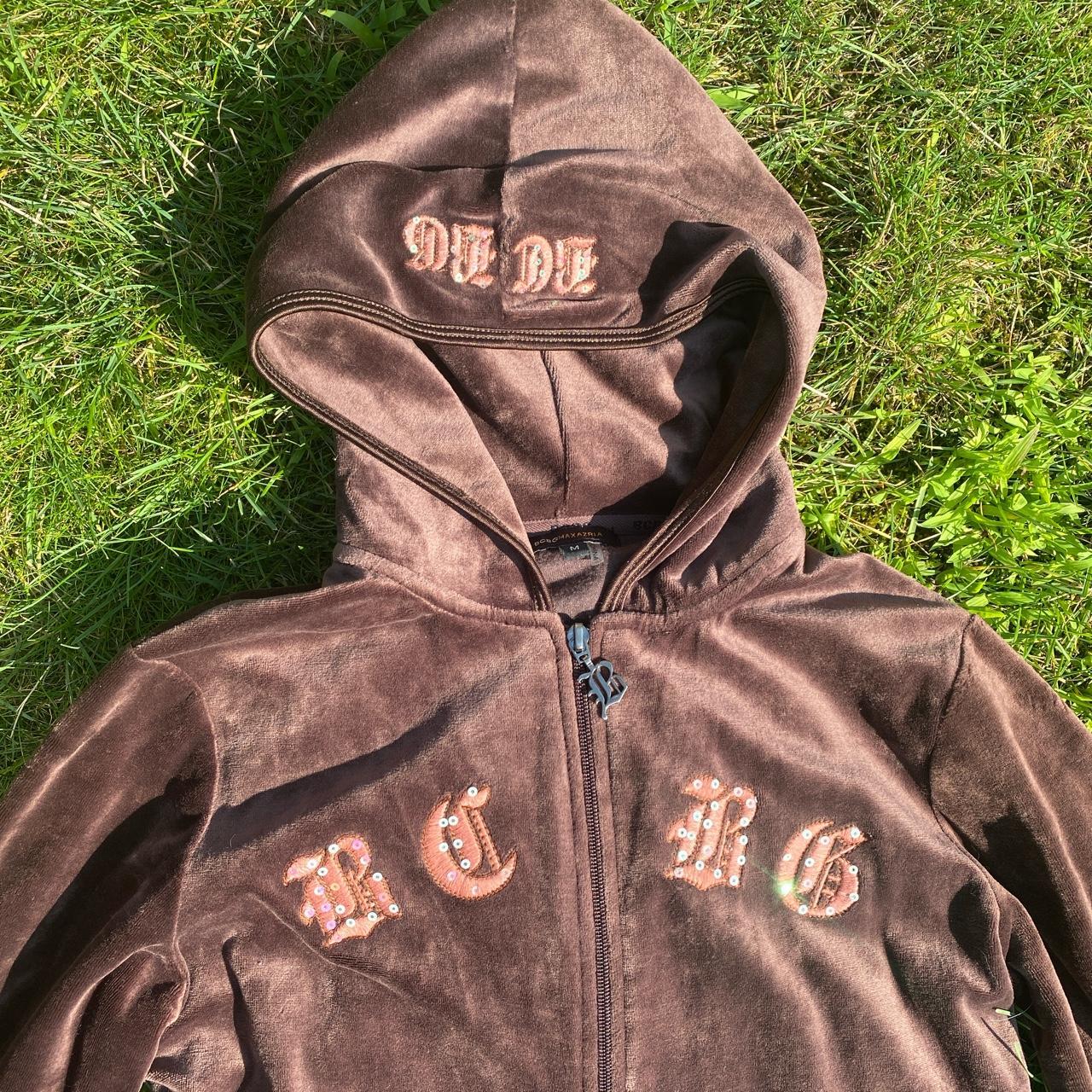 Super cute BCBG 2000’s fuzzy brown jacket Great... - Depop