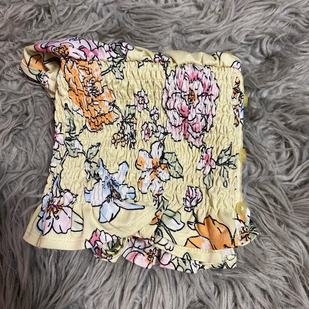 Medium pastel yellow crop top tank with floral... - Depop